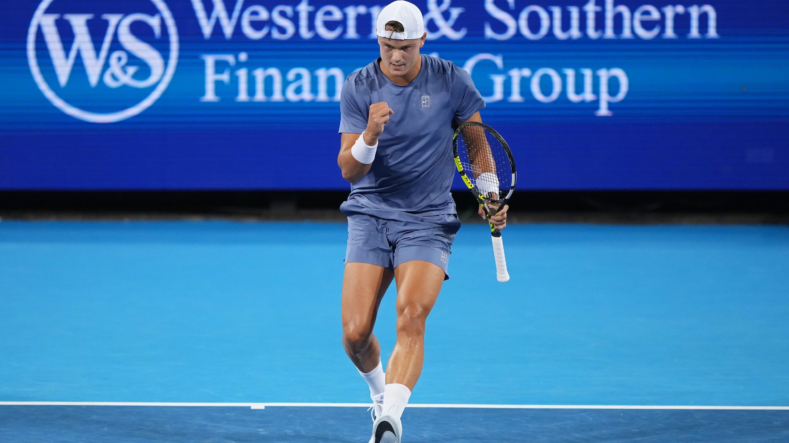 Her er overblikket over mandagens største kampe i US Open 2025: Holger ...