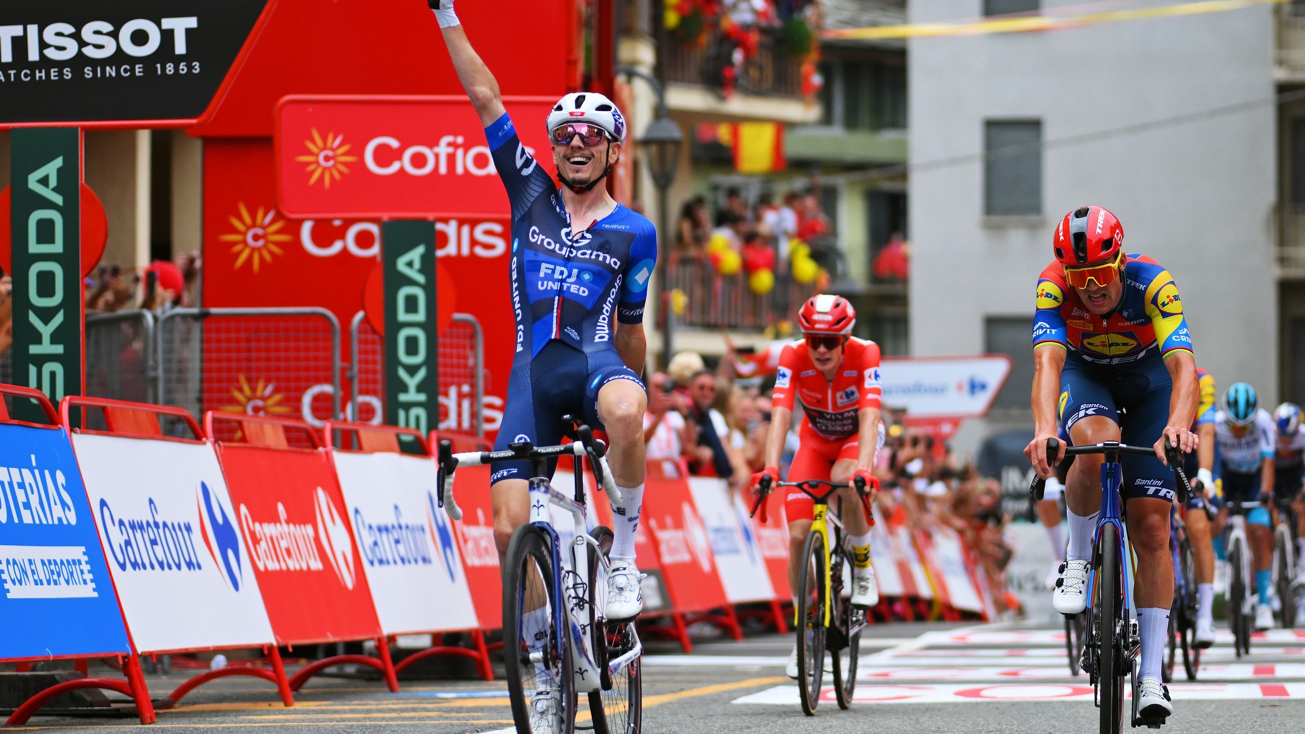 David Gaudu snyder Mads Pedersen og vinder tredje etape af Vuelta a ...