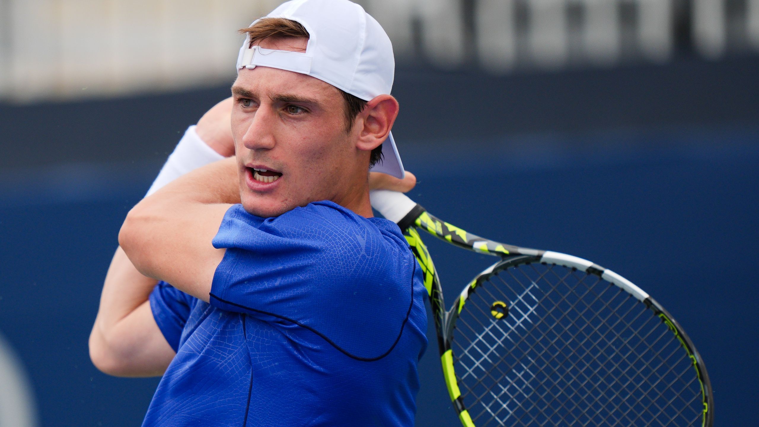 Valentin Royer vs Yunchaokete Bu au 1er tour de l'US Open (6-1, 6-4, 7 ...