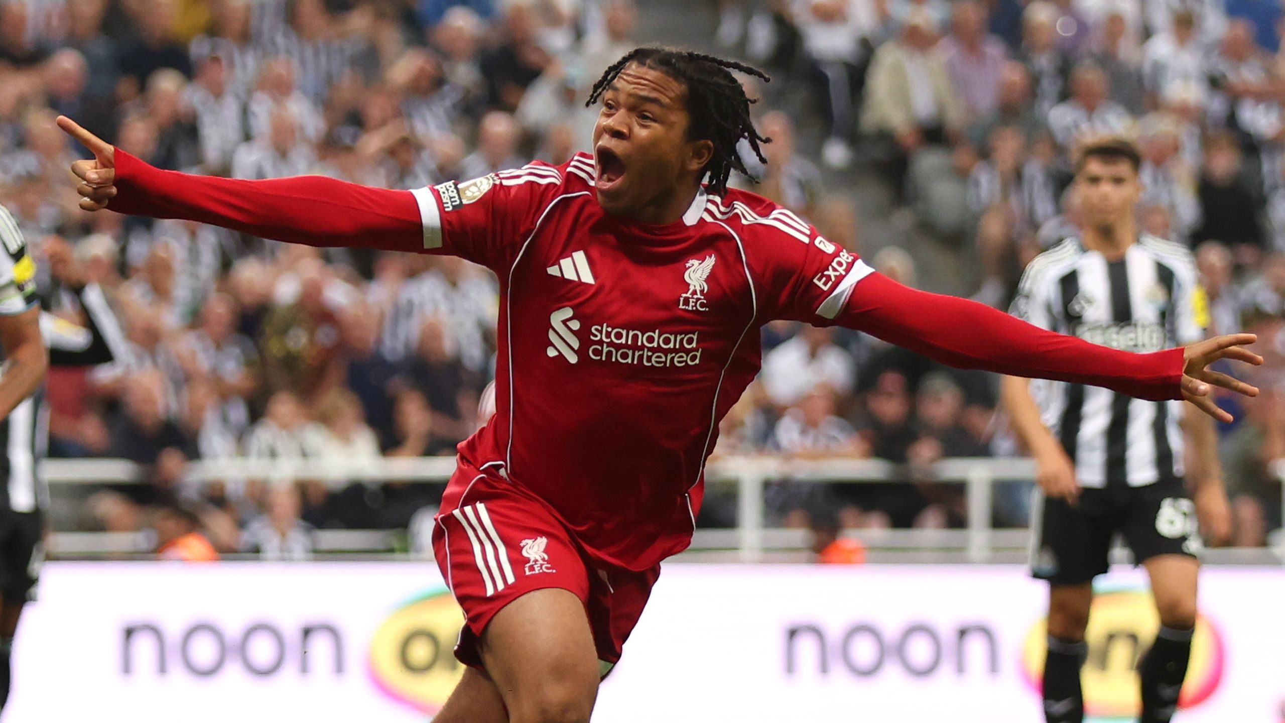 "Traumdebüt" von Rio Ngumoha: Teenager schießt FC Liverpool gegen ...