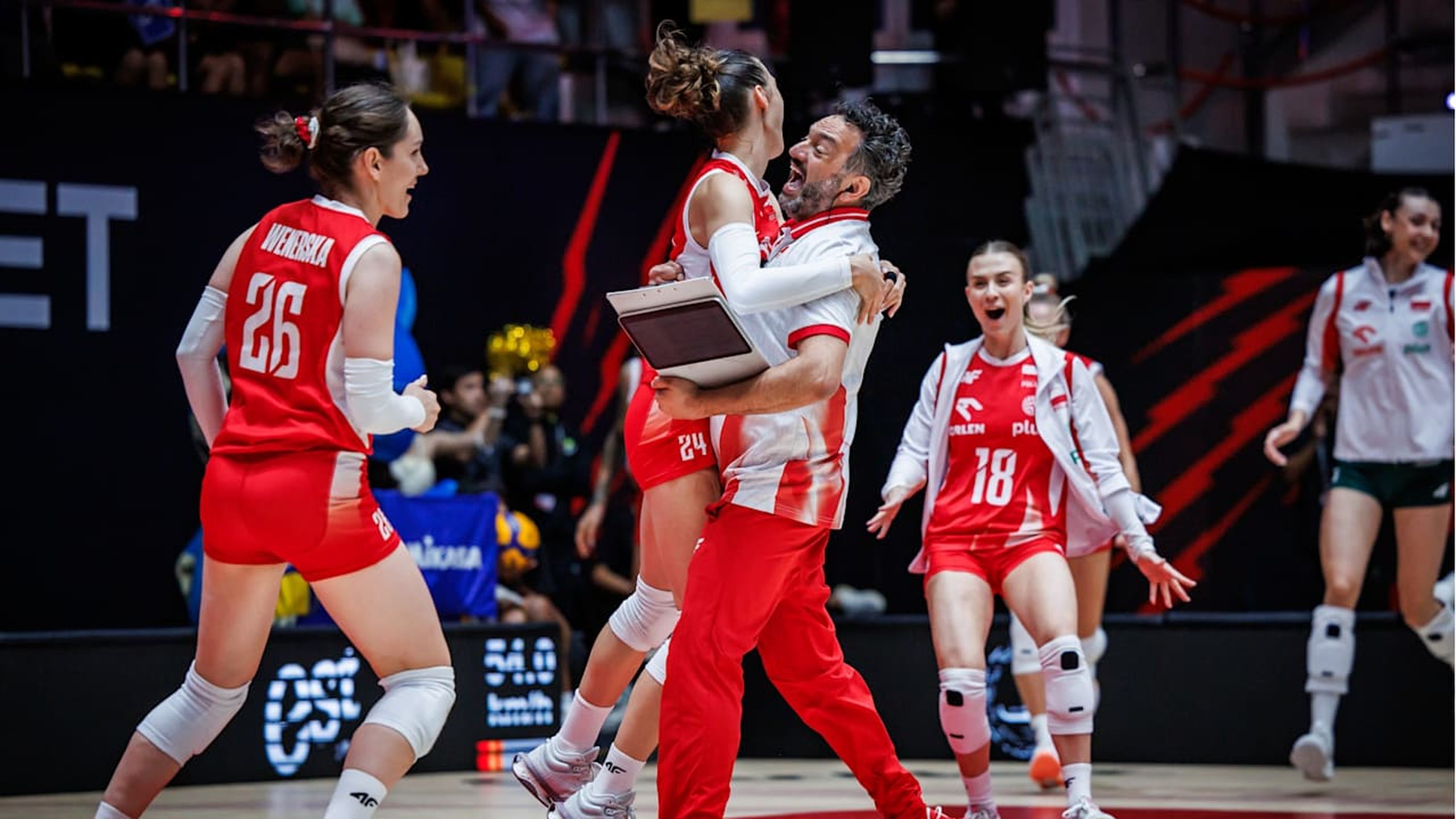 Mistrzostwa świata siatkarek 2025. Trener Polek Stefano Lavarini po ...