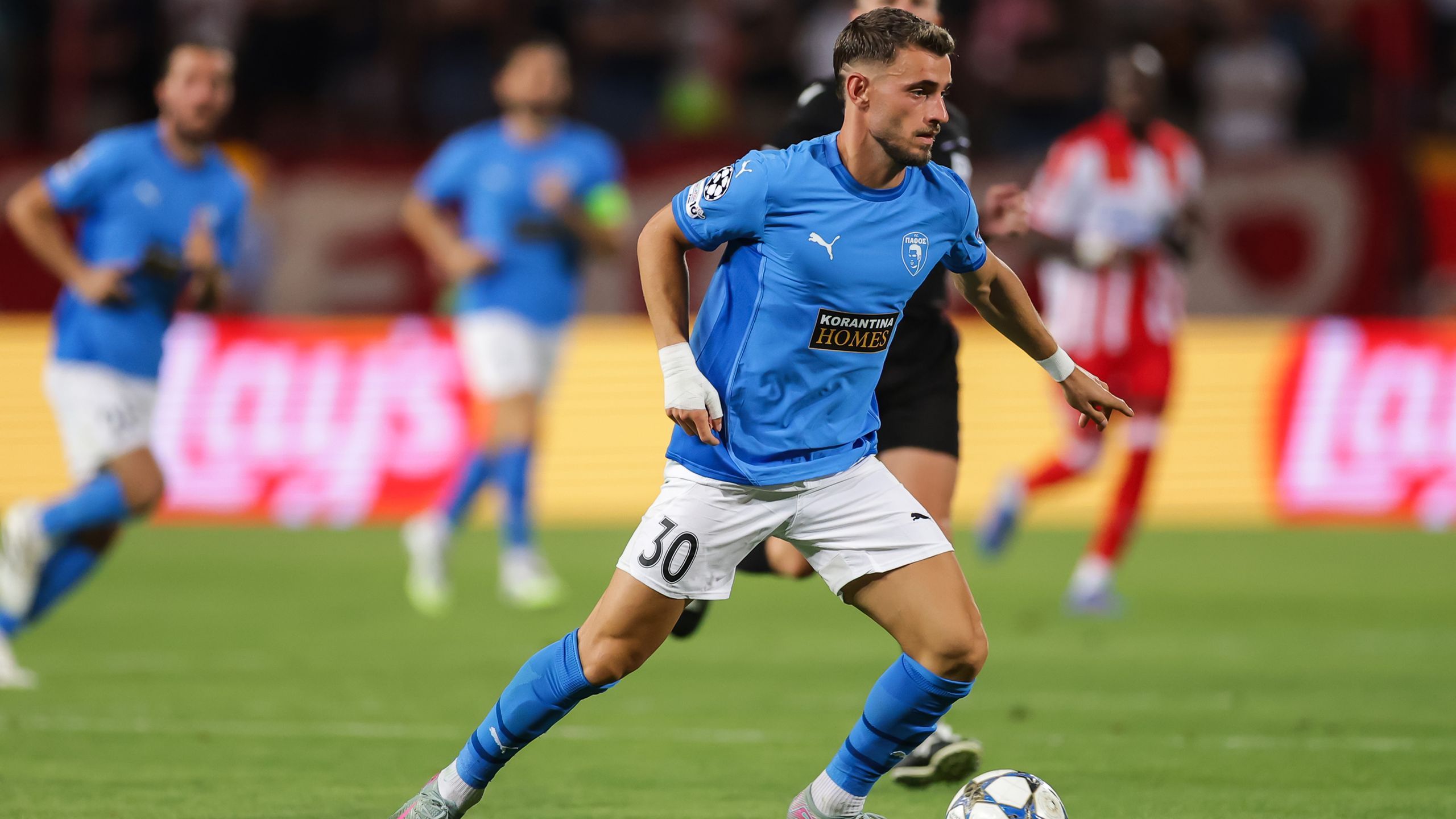 Vlad Dragomir, unul dintre cei trei români angrenați în Champions ...