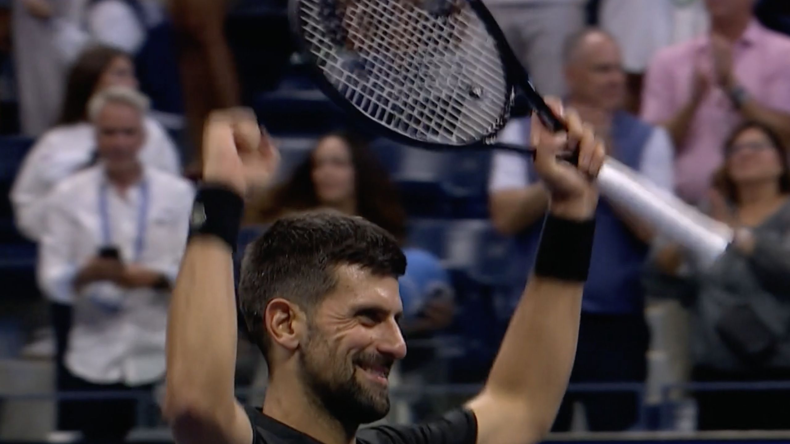 Her lukker Novak Djokovic opgøret mod Cameron Norrie - Tennis video ...