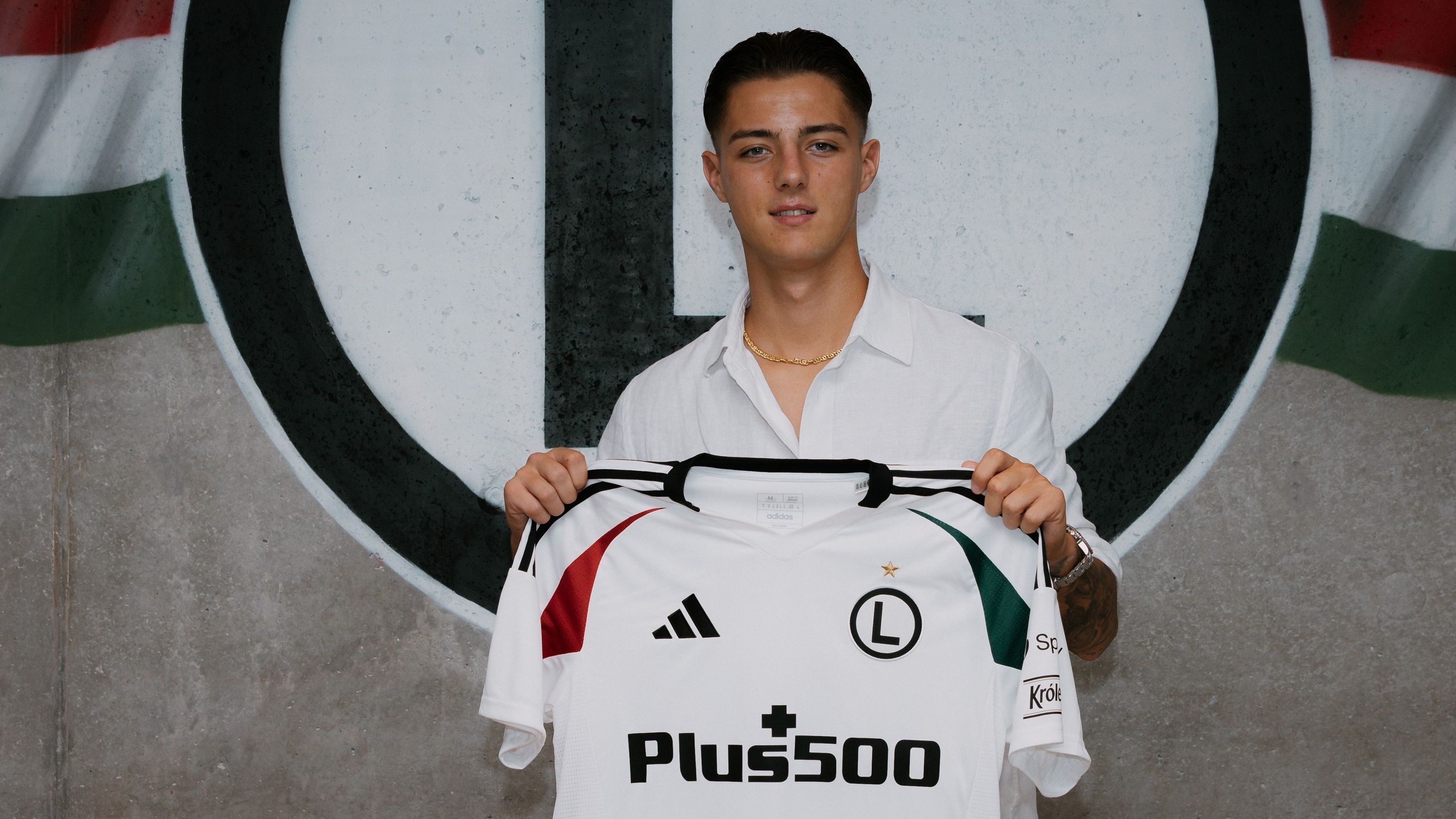 Kacper Urbański piłkarzem Legii Warszawa - Eurosport