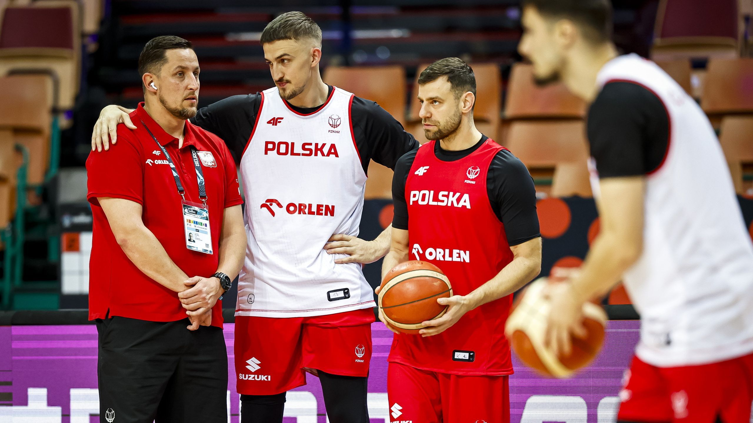 EuroBasket 2025. Kamil Łączyński i Andrzej Pluta przed ostatnim meczem ...