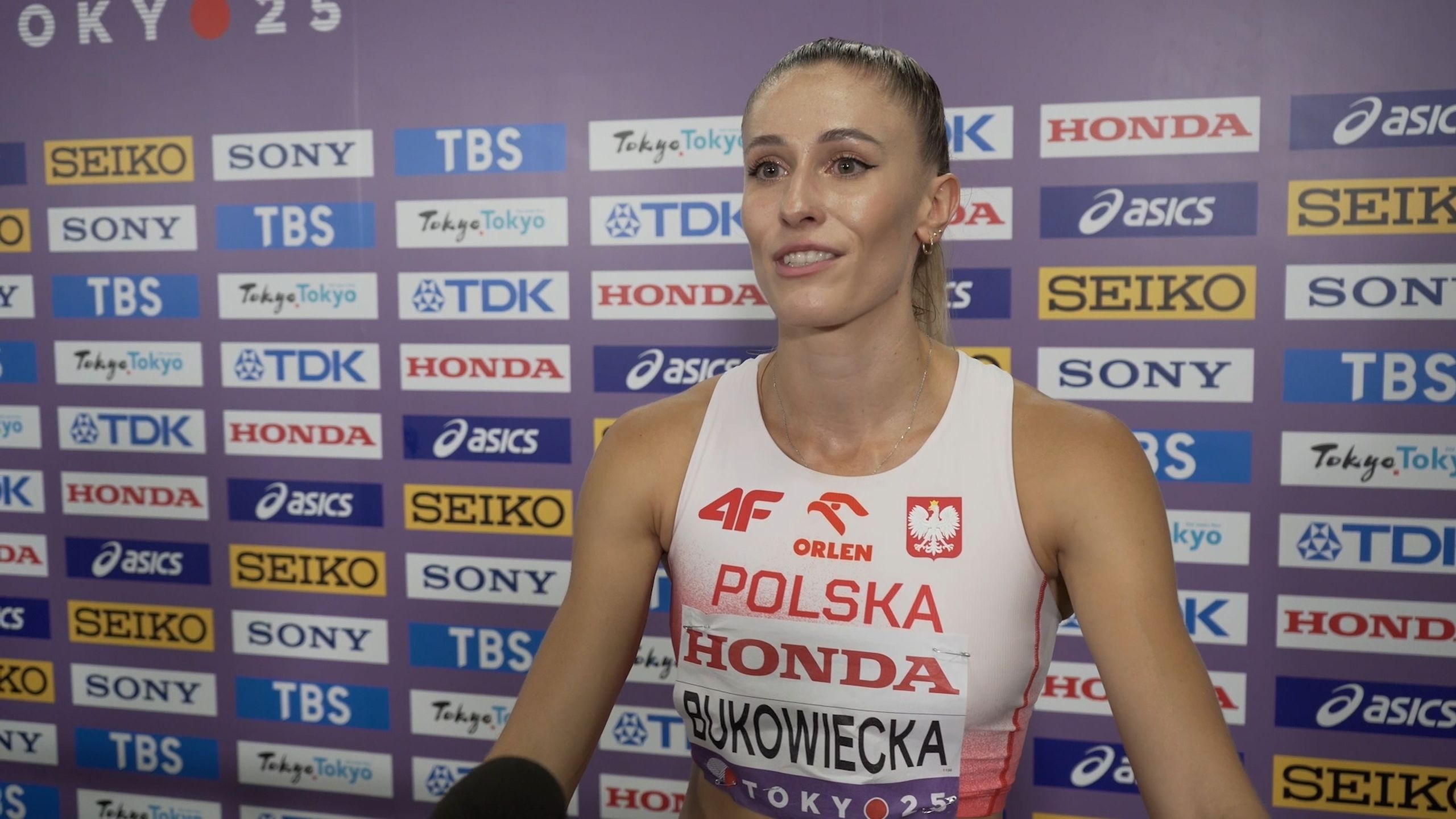 Natalia Bukowiecka po półfinale biegu na 400 metrów podczas ...