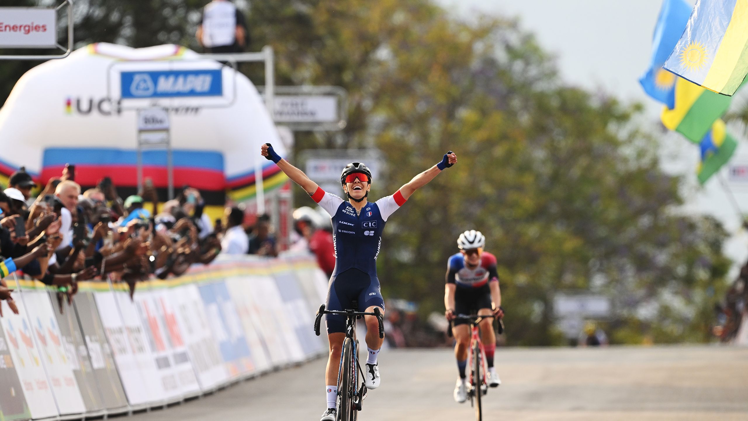 Celia Gery pakt wereldtitel bij beloften na ijzersterk teamspel met ...