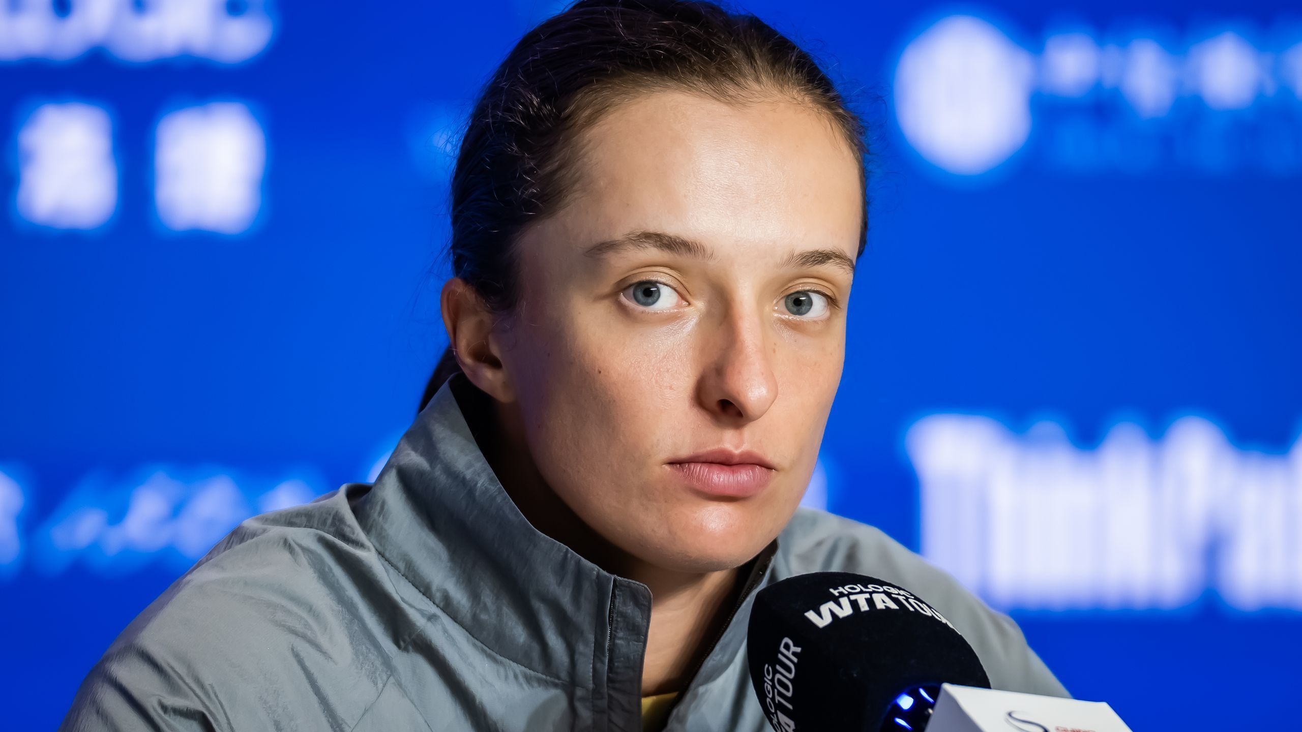 Iga Swiatek trece la amenințări explicite, după haosul general din WTA ...