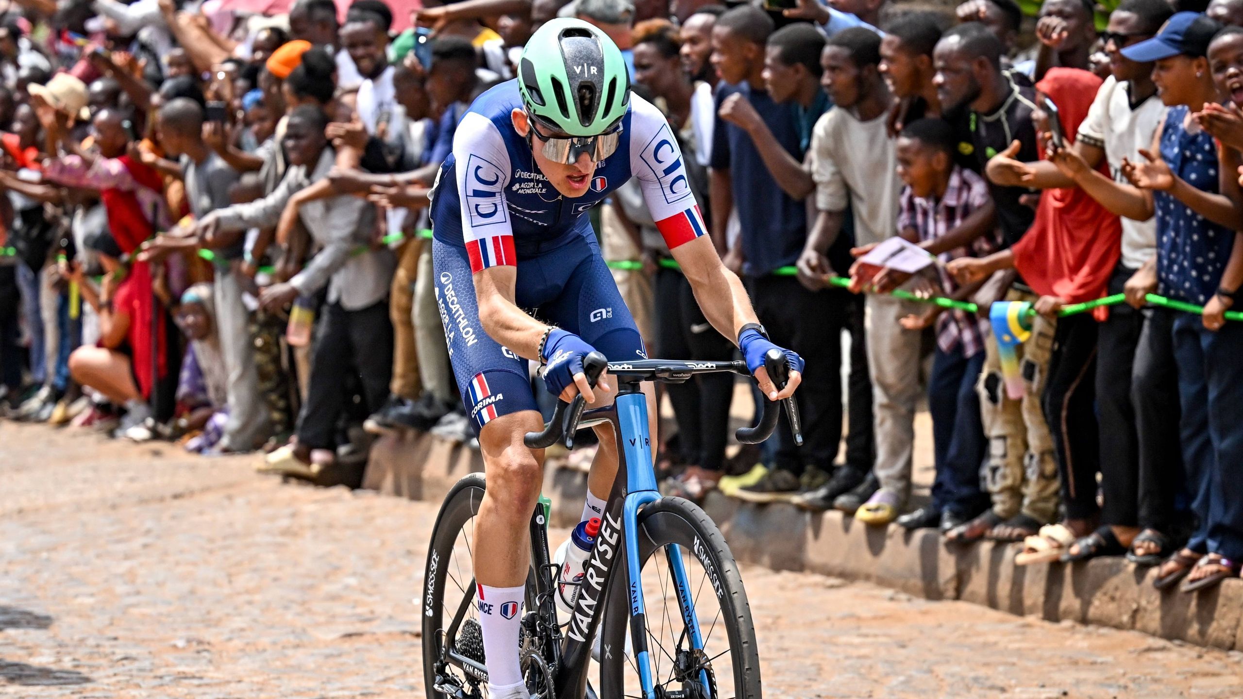 Championnats d'Europe de cyclisme 2025 - La France avec Grégoire et encore Seixas - Eurosport