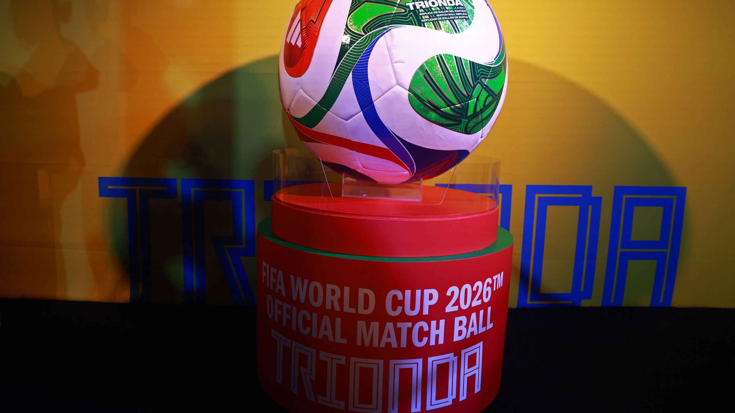 Trionda - oficjalnie zaprezentowano piłkę na mundial 2026 - Eurosport