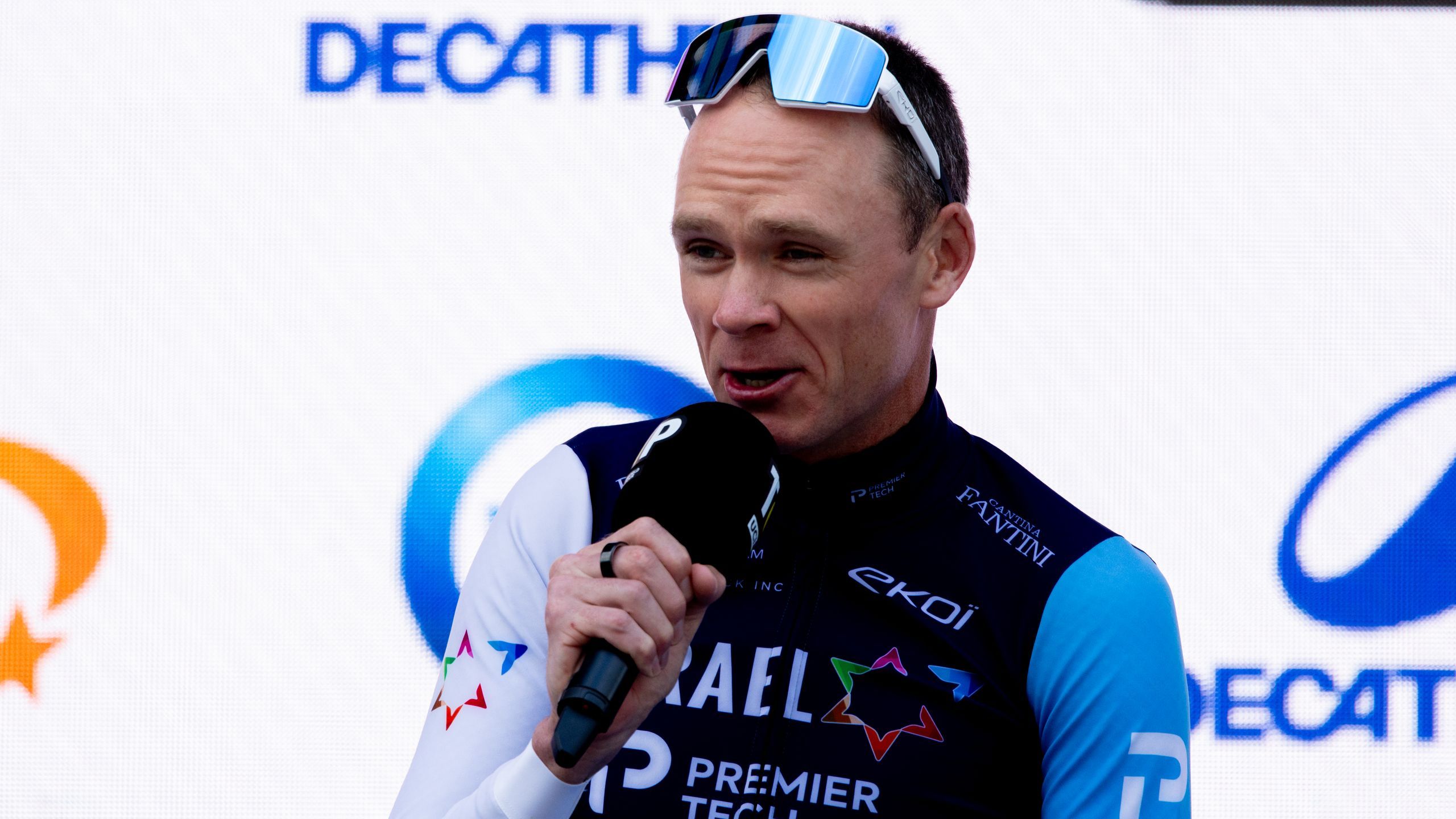 Chris Froome muestra por primera vez sus graves heridas tras la dura ...