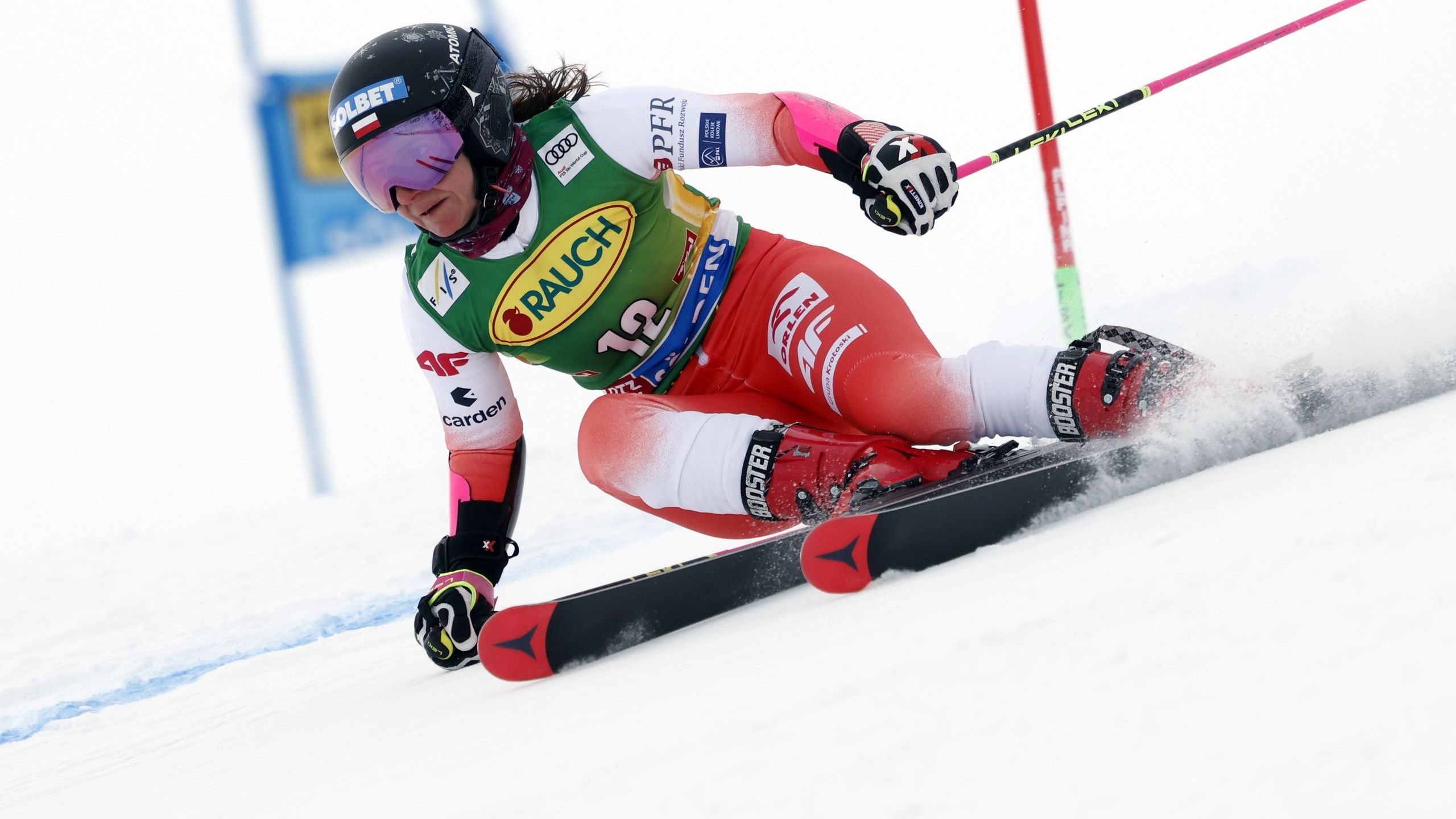 Julia Scheib wygrała slalom gigant w Soelden. Maryna Gąsienica-Daniel ...