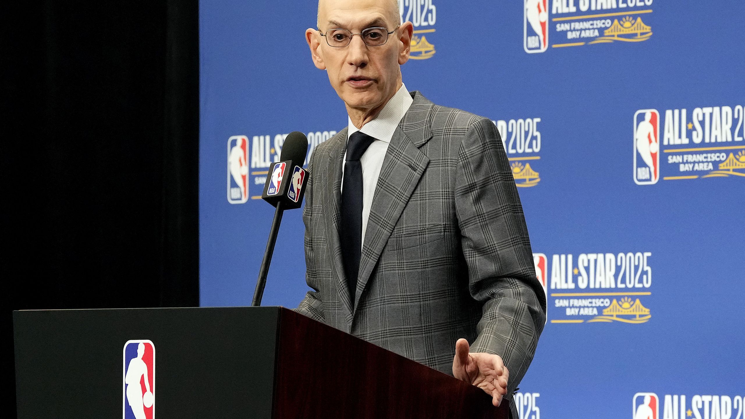 Skandal um FBI-Festnahmen: NBA-Boss Silver "zutiefst verstört" - Eurosport