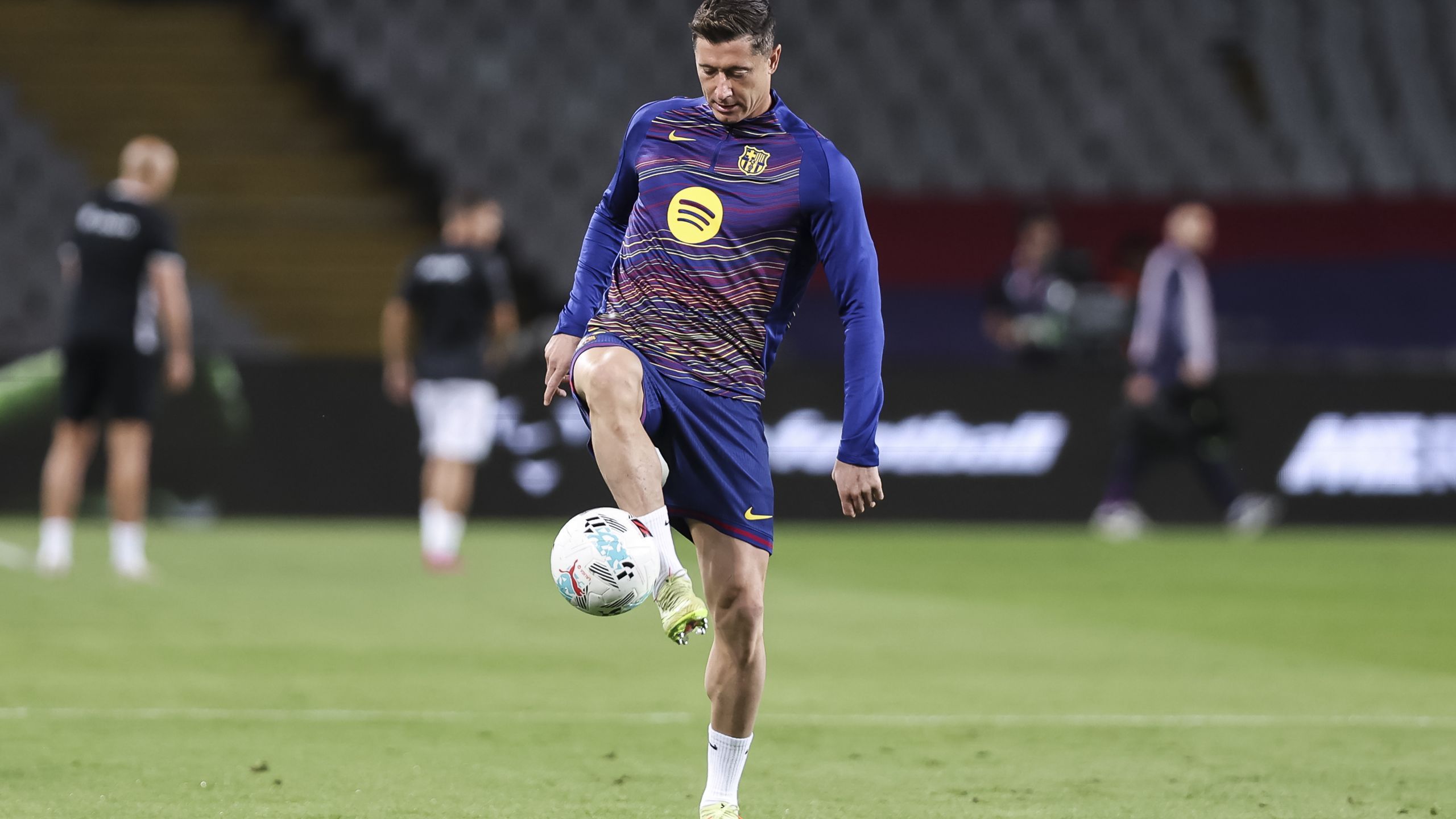 FC Barcelona - Elche CF w 11. kolejce LaLigi 2025/2026. Wynik meczu na ...