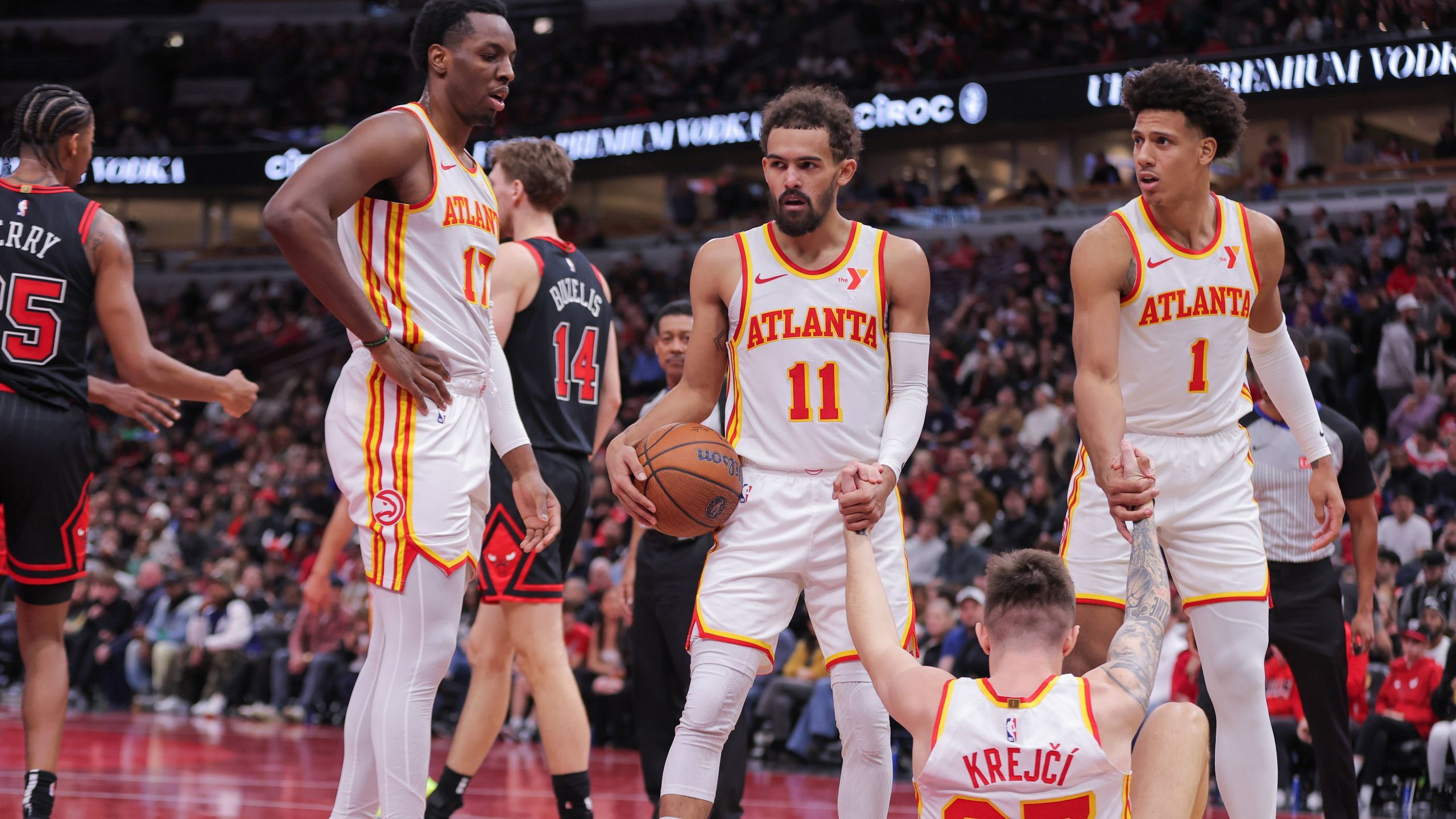 Dyrektor klubu NBA Atlanta Hawks - Lester T. Jones Jr. oskarżony o ...