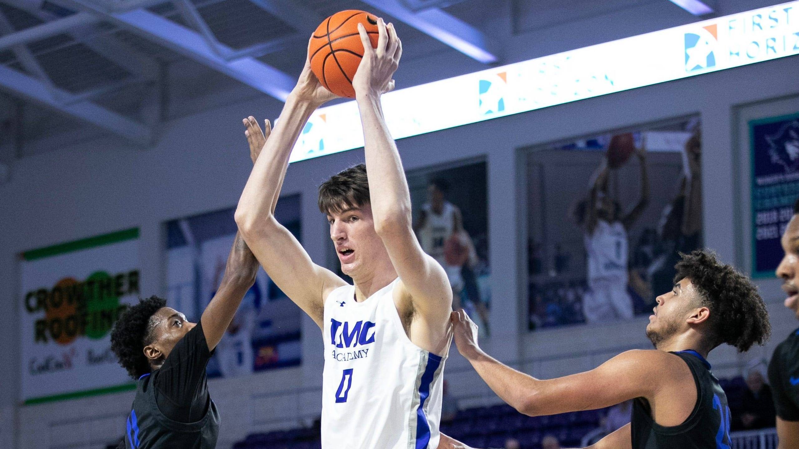 Il gigante Olivier Rioux debutta in NCAA: con 236 cm è il giocatore ...