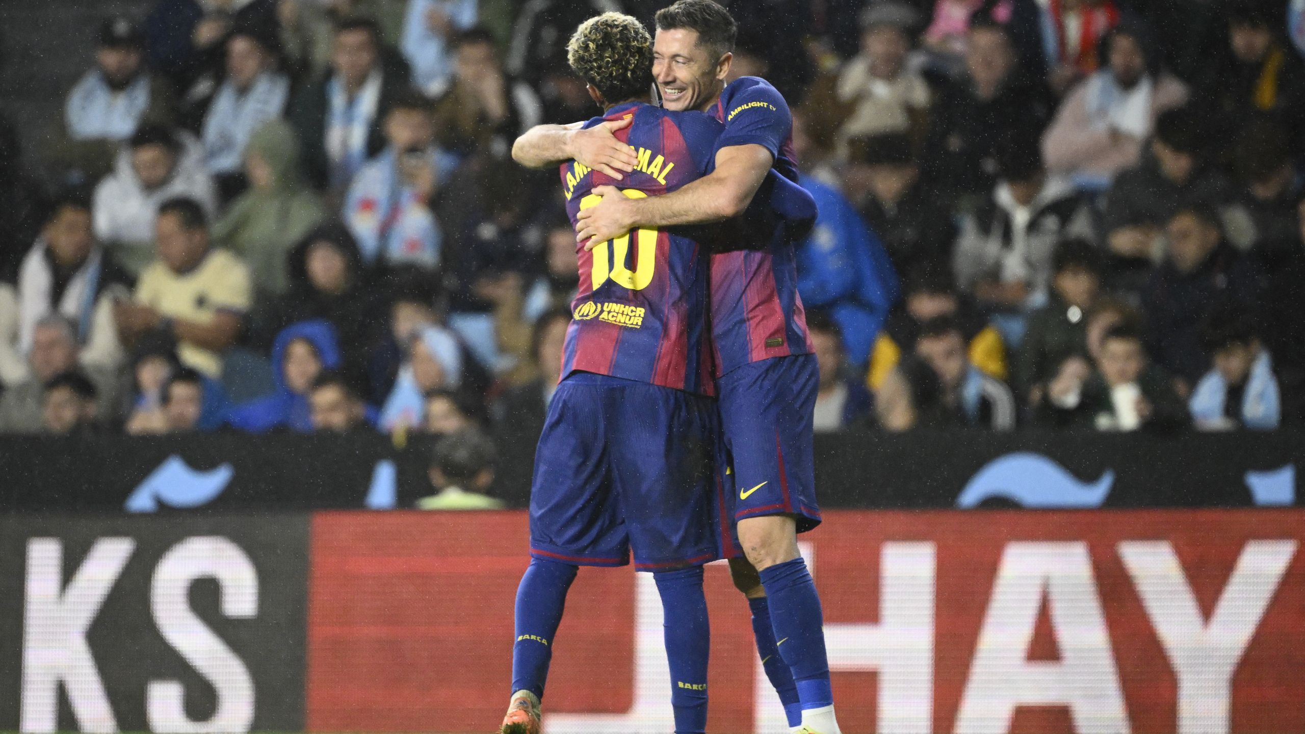 LIVEBLOG | Barcelona a defilat cu echipa lui Ionuț Radu! Rațiu și Man ...