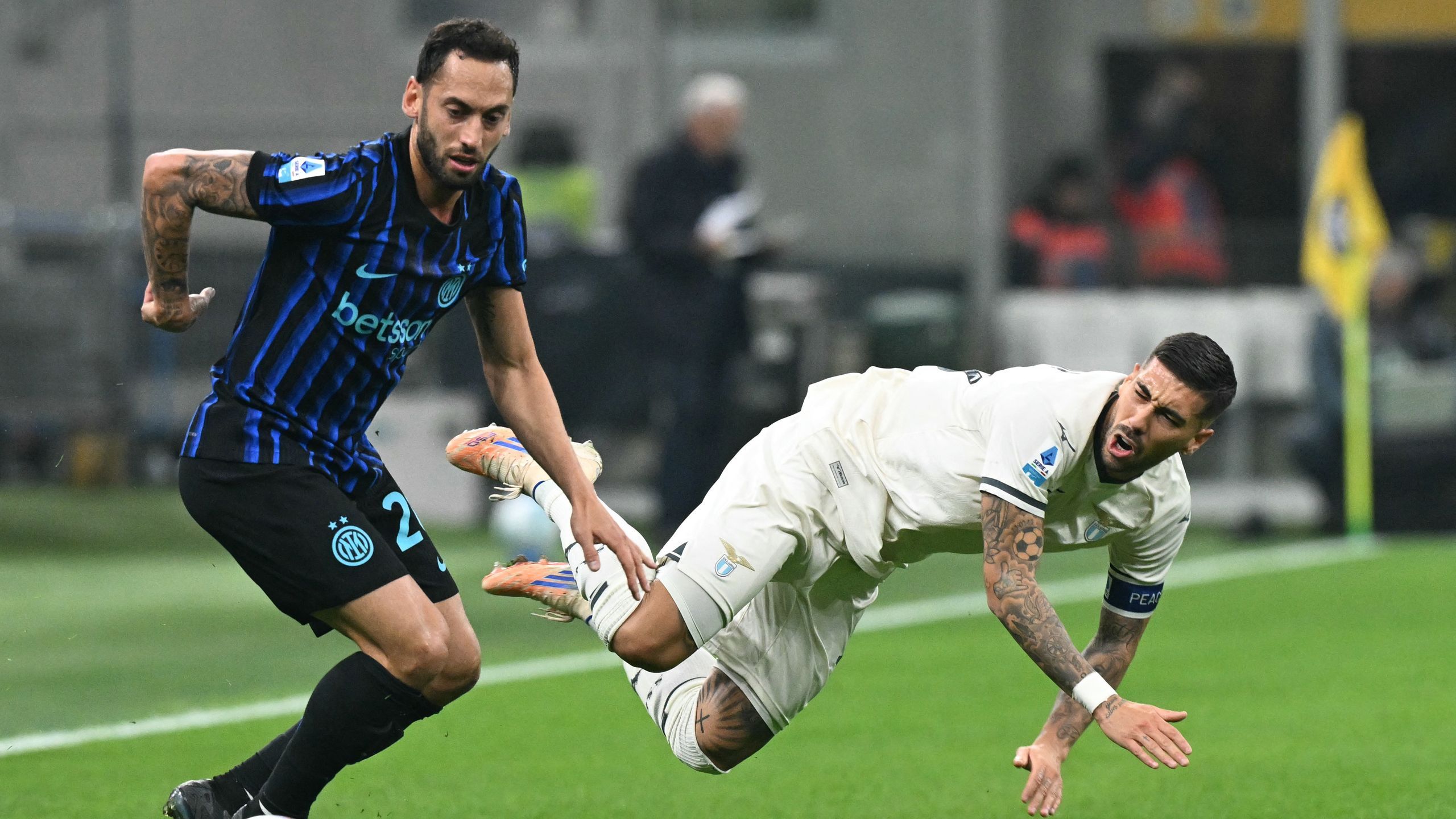 Inter-Lazio 2-0, pagelle: Barella e Bastoni al top, Calhanoglu sale in ...
