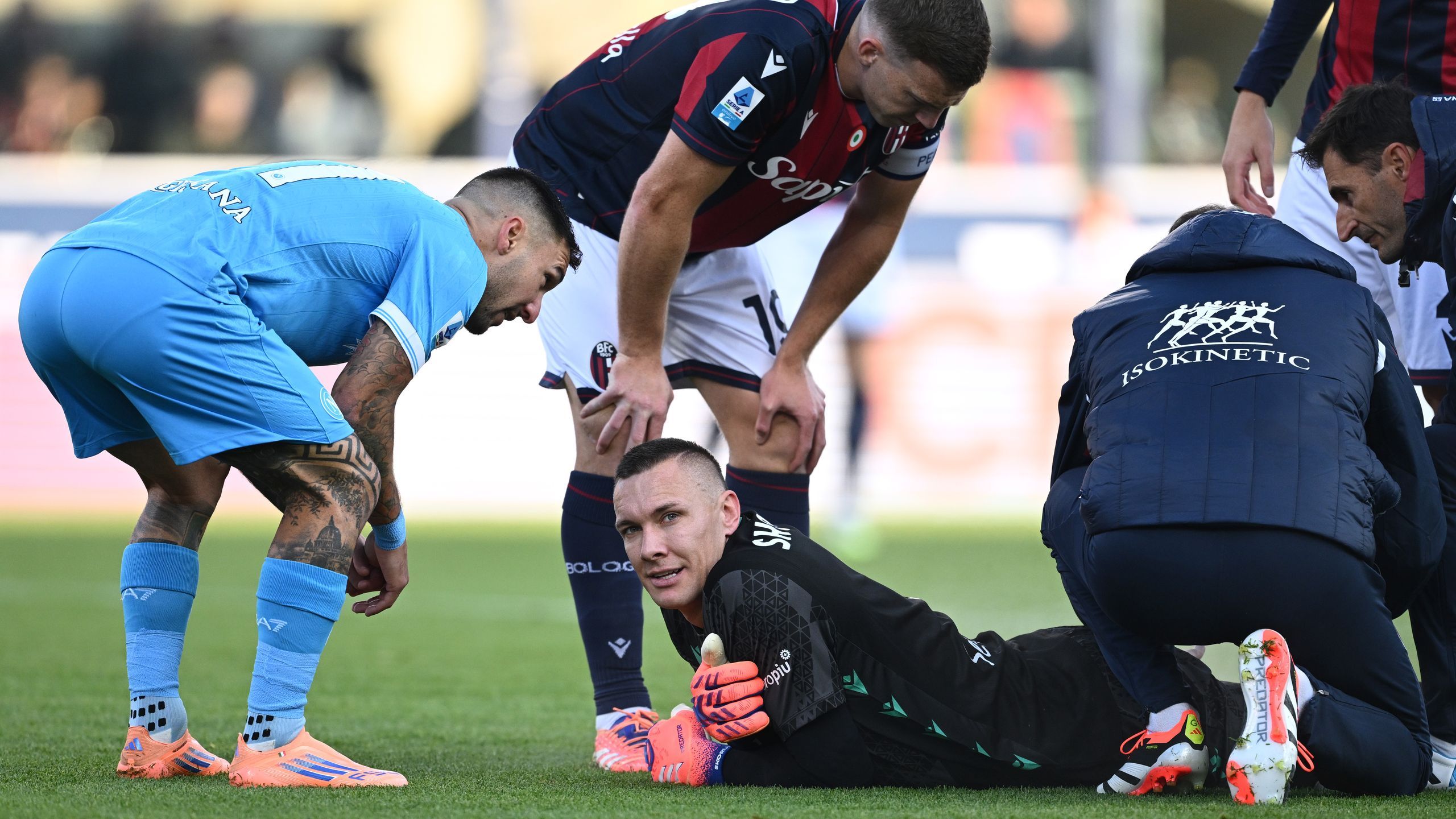 Il Bologna perde Skorupski per 45 giorni: lesione ai flessori della ...