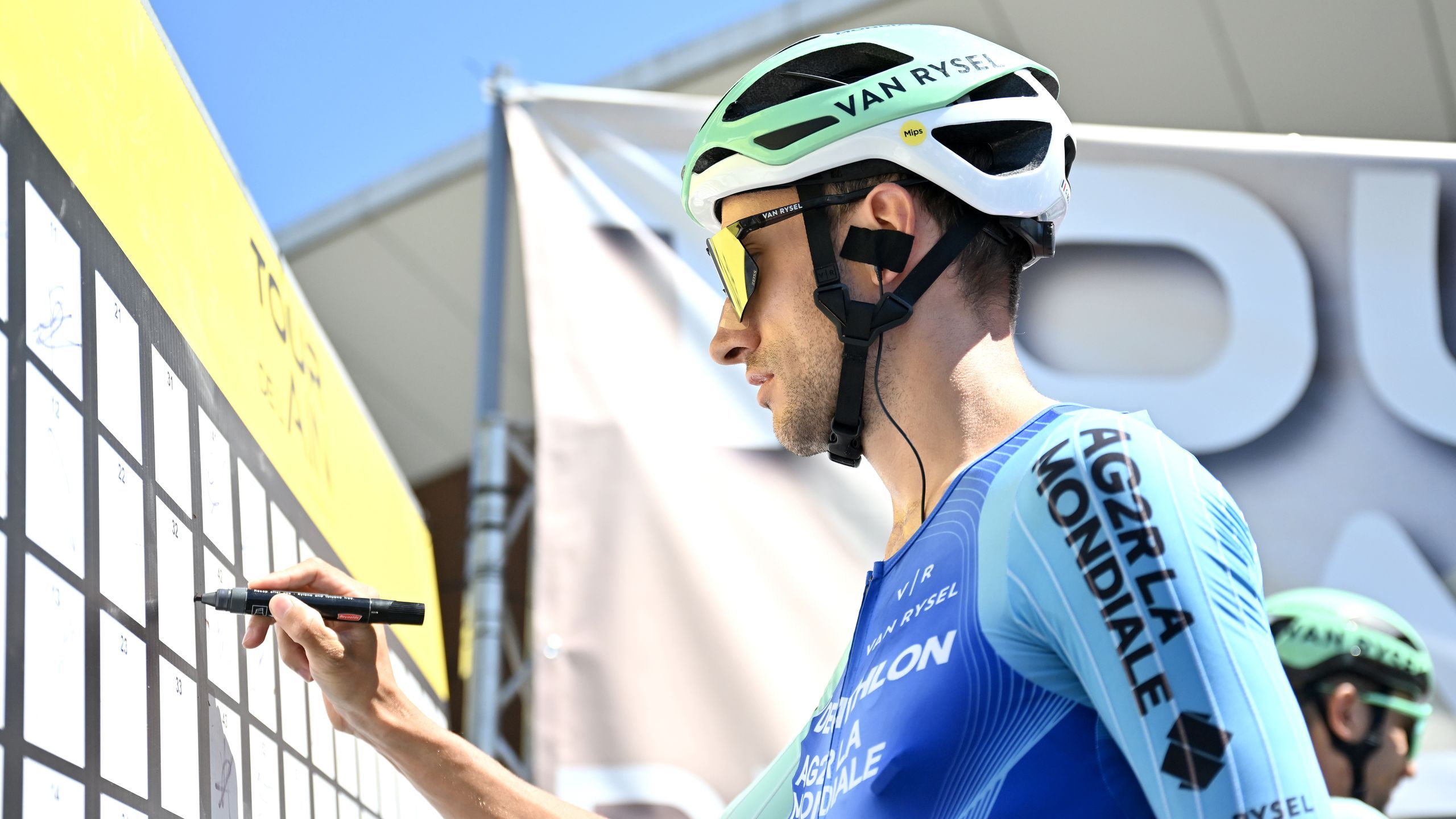 Geoffrey Bouchard après sa signature chez TotalEnergies : "Comme un ...