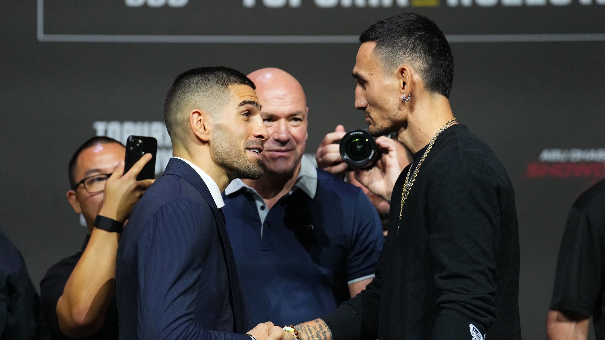 Holloway incide en su propuesta Topuria para resolver la polémica del ...