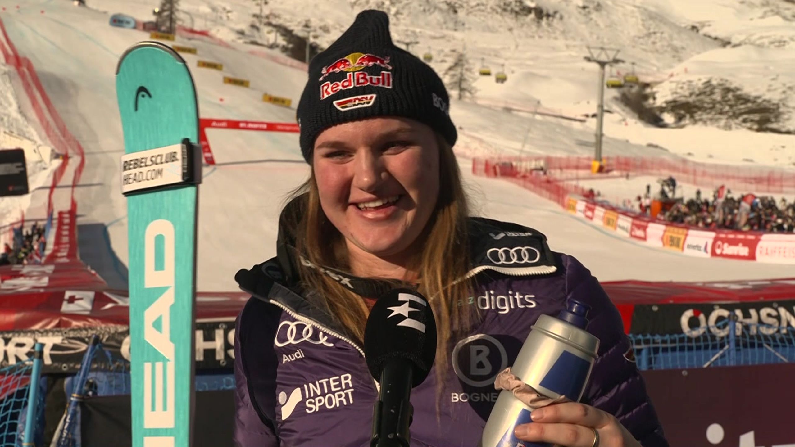Emma Aicher nach Abfahrtssieg in St. Moritz: "Habe mich riesig gefreut ...