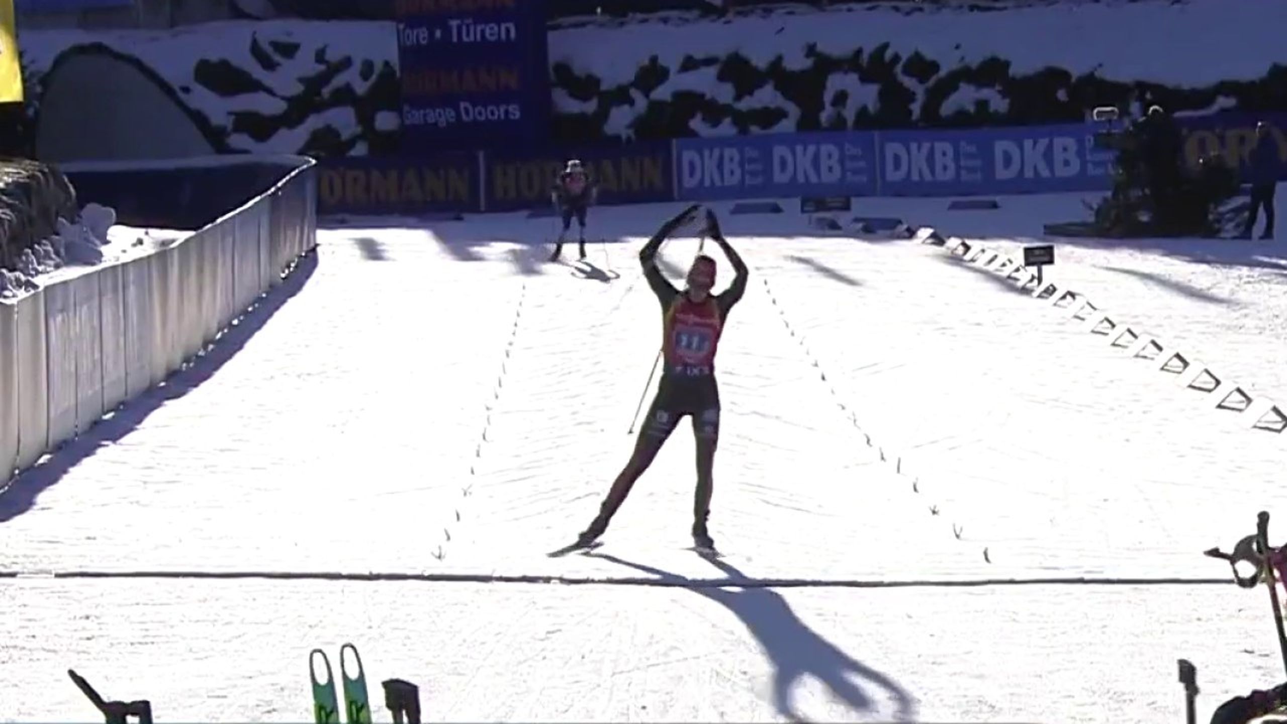 Biathlon in Hochfilzen: Vanessa Voigt sichert deutscher Frauen-Staffel ...