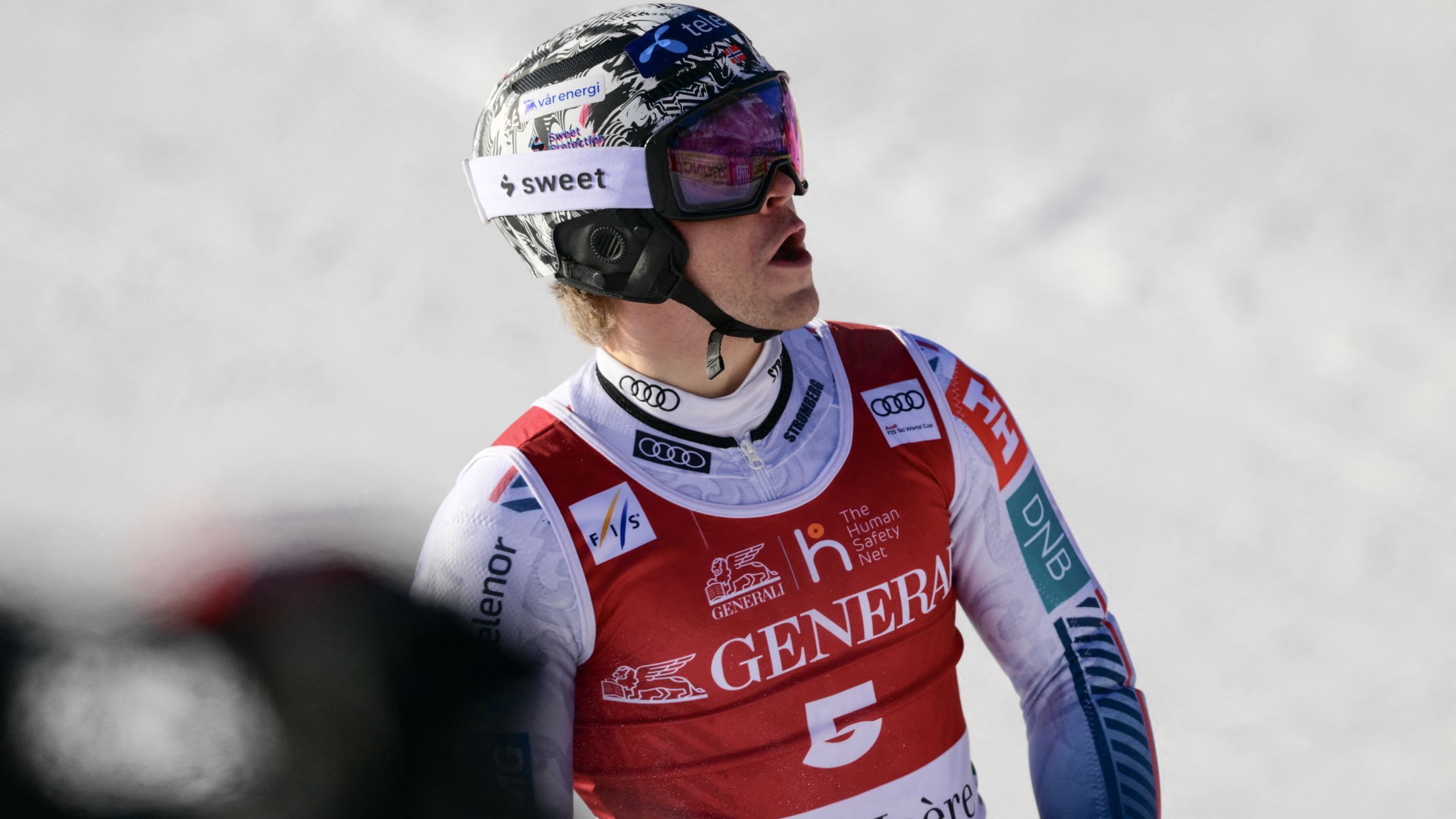 Slalom in Val d'Isère: Linus Straßer scheitert am "Endgegner" - Timon ...