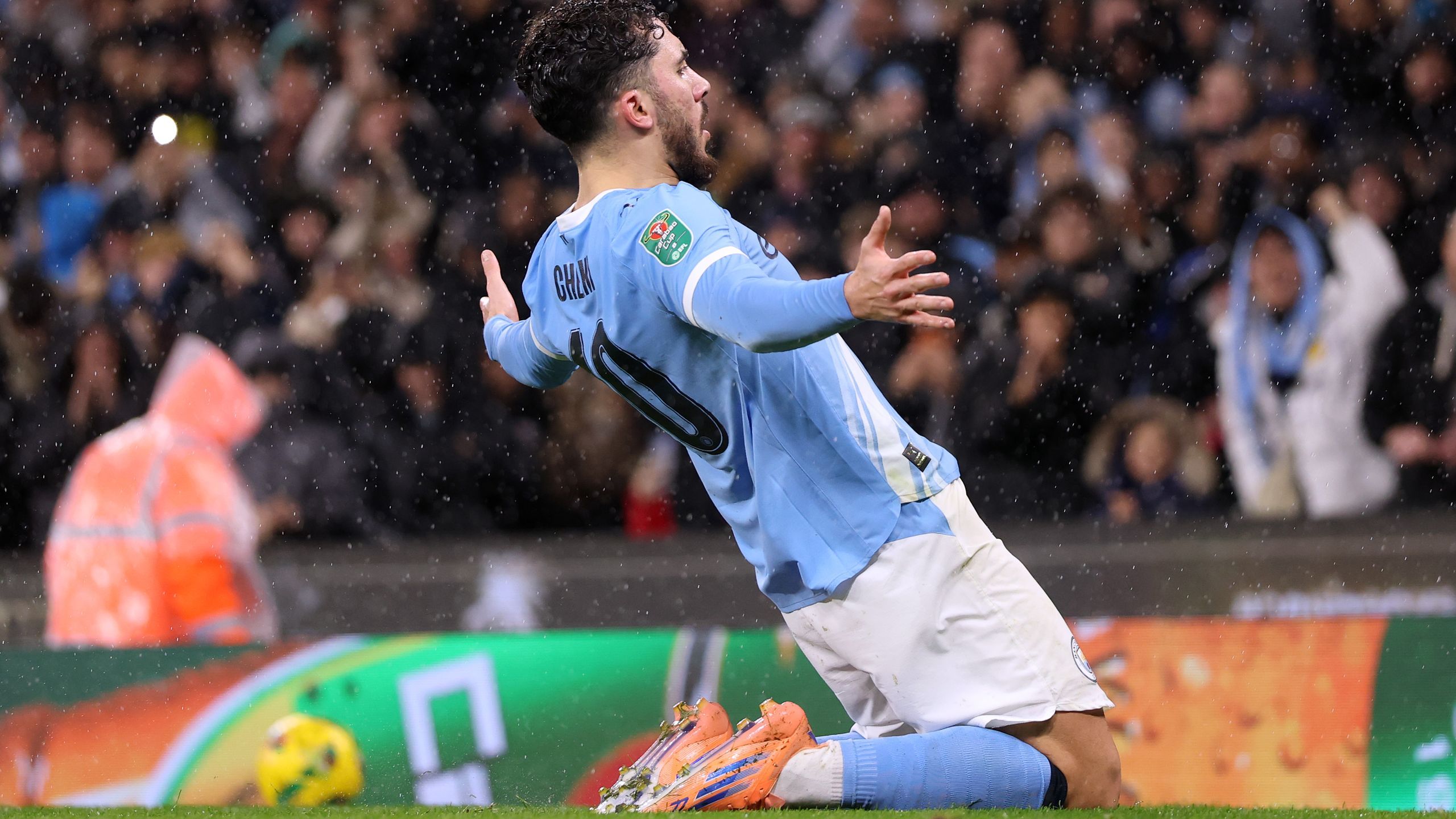 League Cup | Avec un but superbe de Rayan Cherki, Manchester City ...