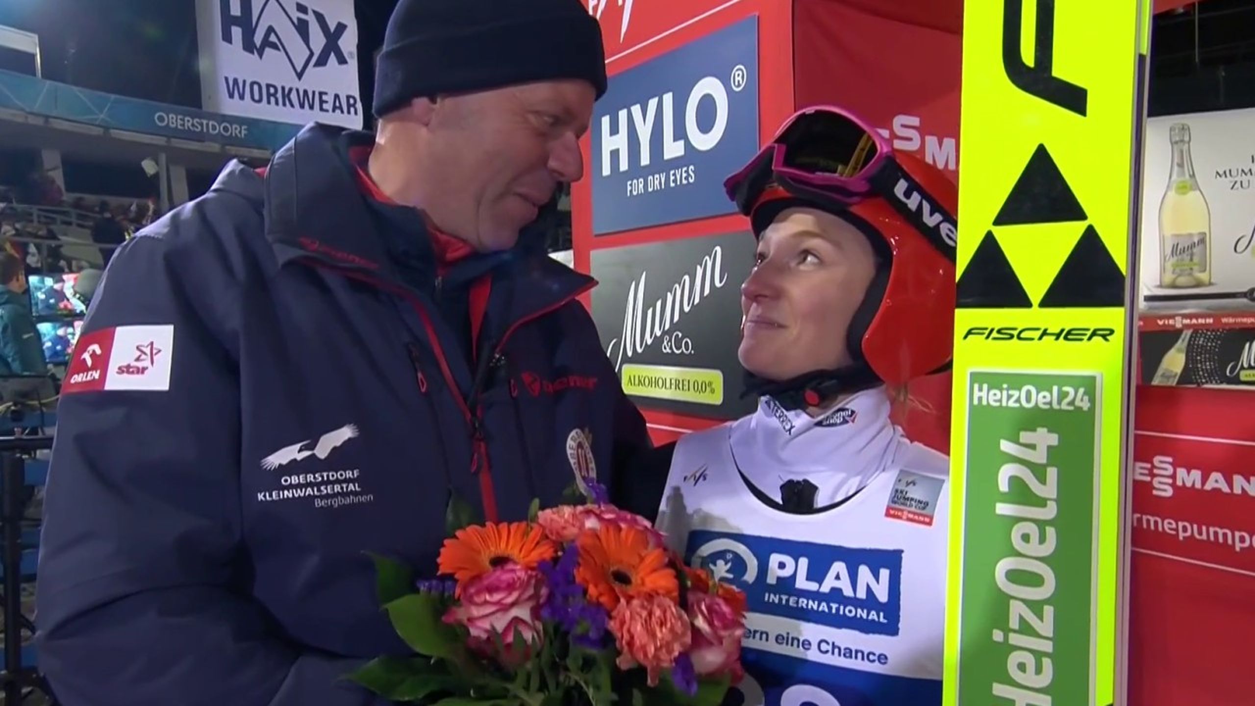 Emotionaler Abschied für Katharina Schmid auf ihrer Heimschanze in ...