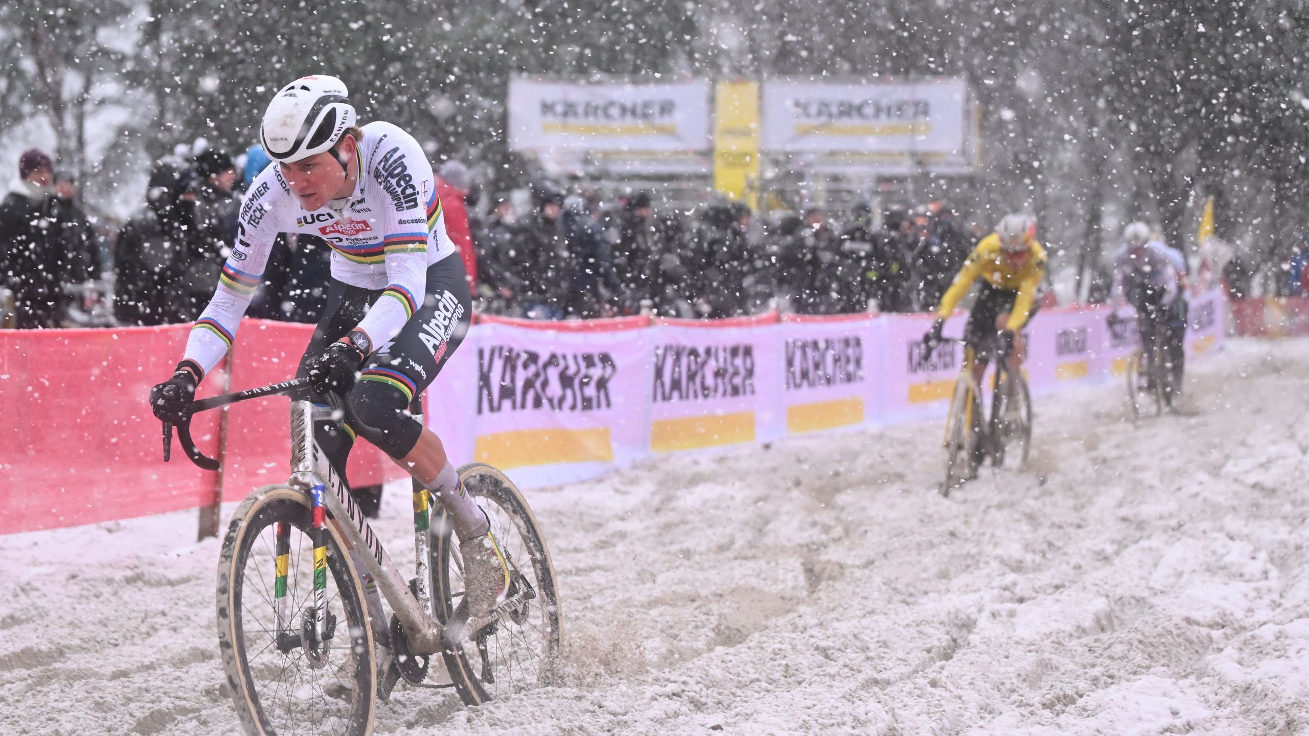 Mathieu der Poel vince anche sotto la neve di Mol! Disastro Wout van ...