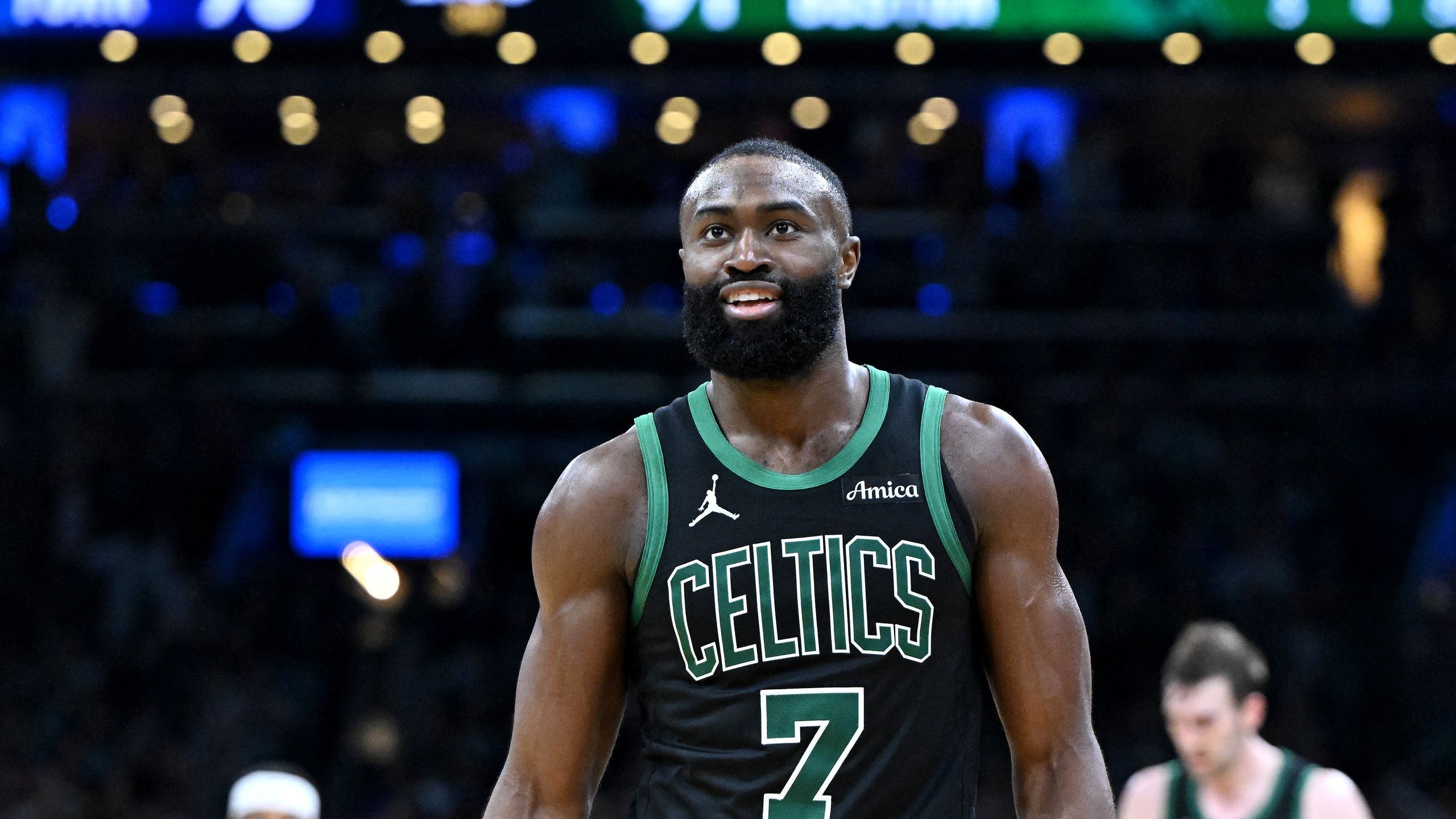 Le 3 curiosità della notte che vi siete persi: Jaylen Brown nel club ...