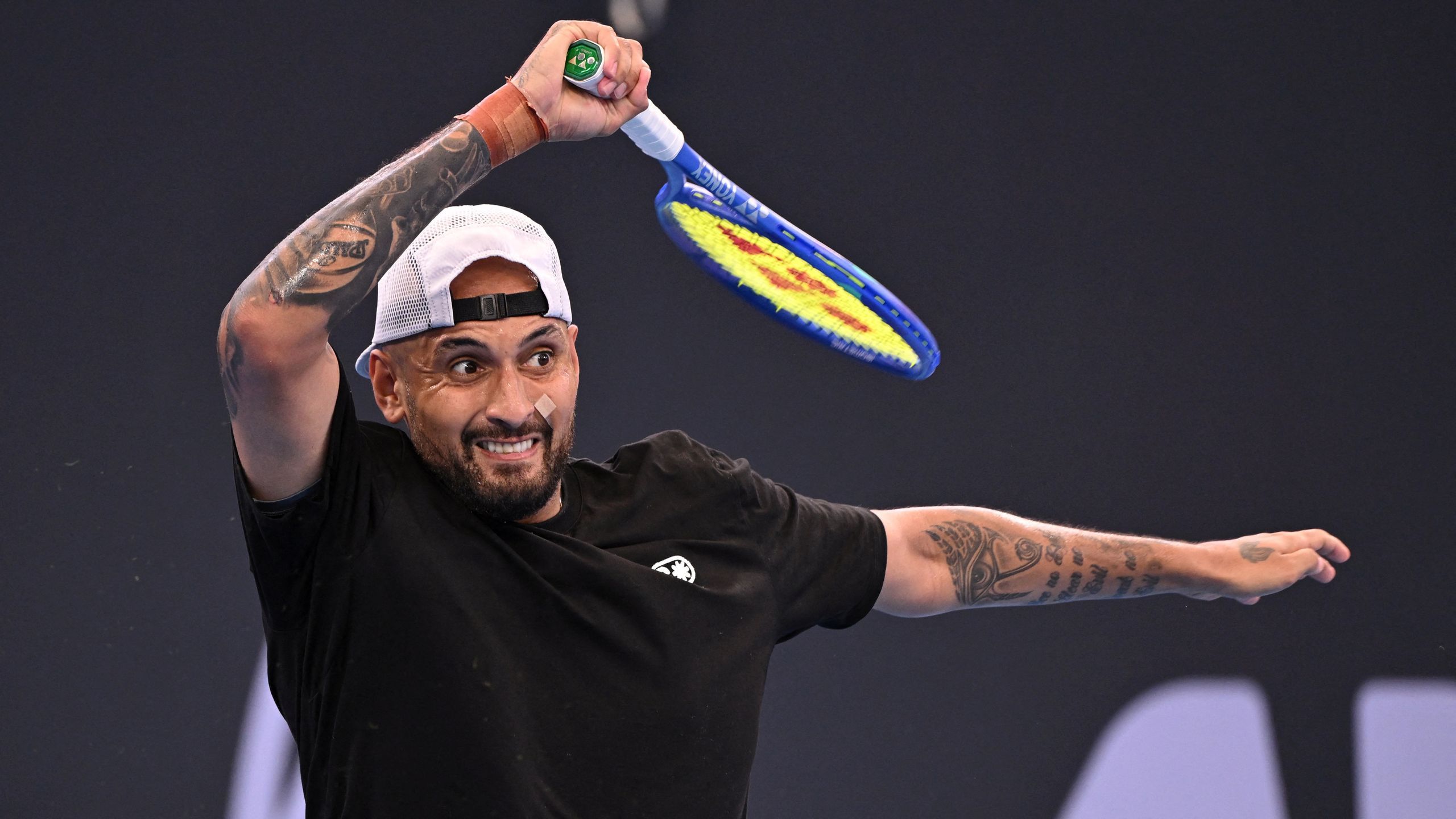 Nick Kyrgios scheitert früh bei Comeback in Australien - Aus in ...