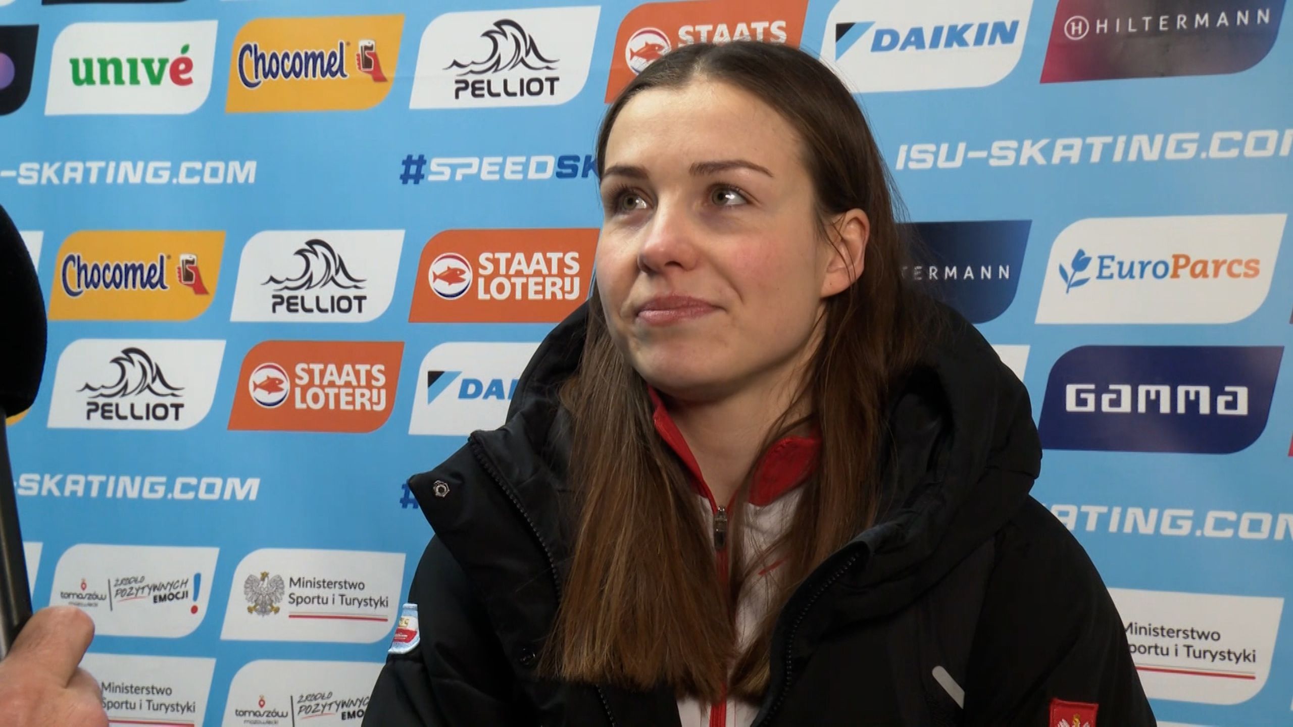 Łyżwiarstwo szybkie. Kaja Ziomek-Nogal po zdobyciu złotego medalu w ...