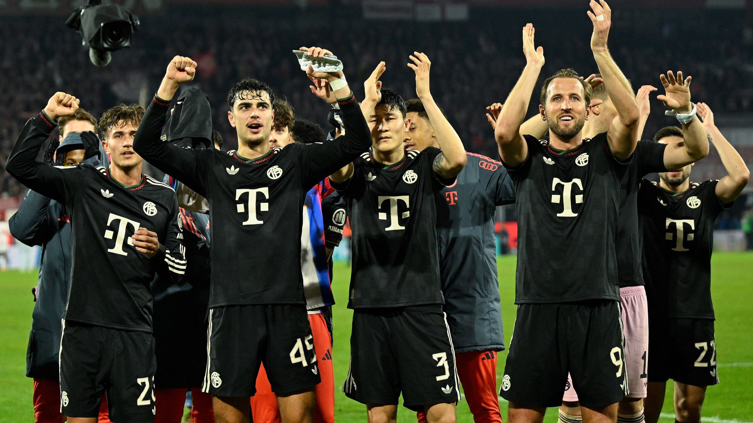 Bayern Monachium z historycznym bilansem na półmetku Bundesligi ...