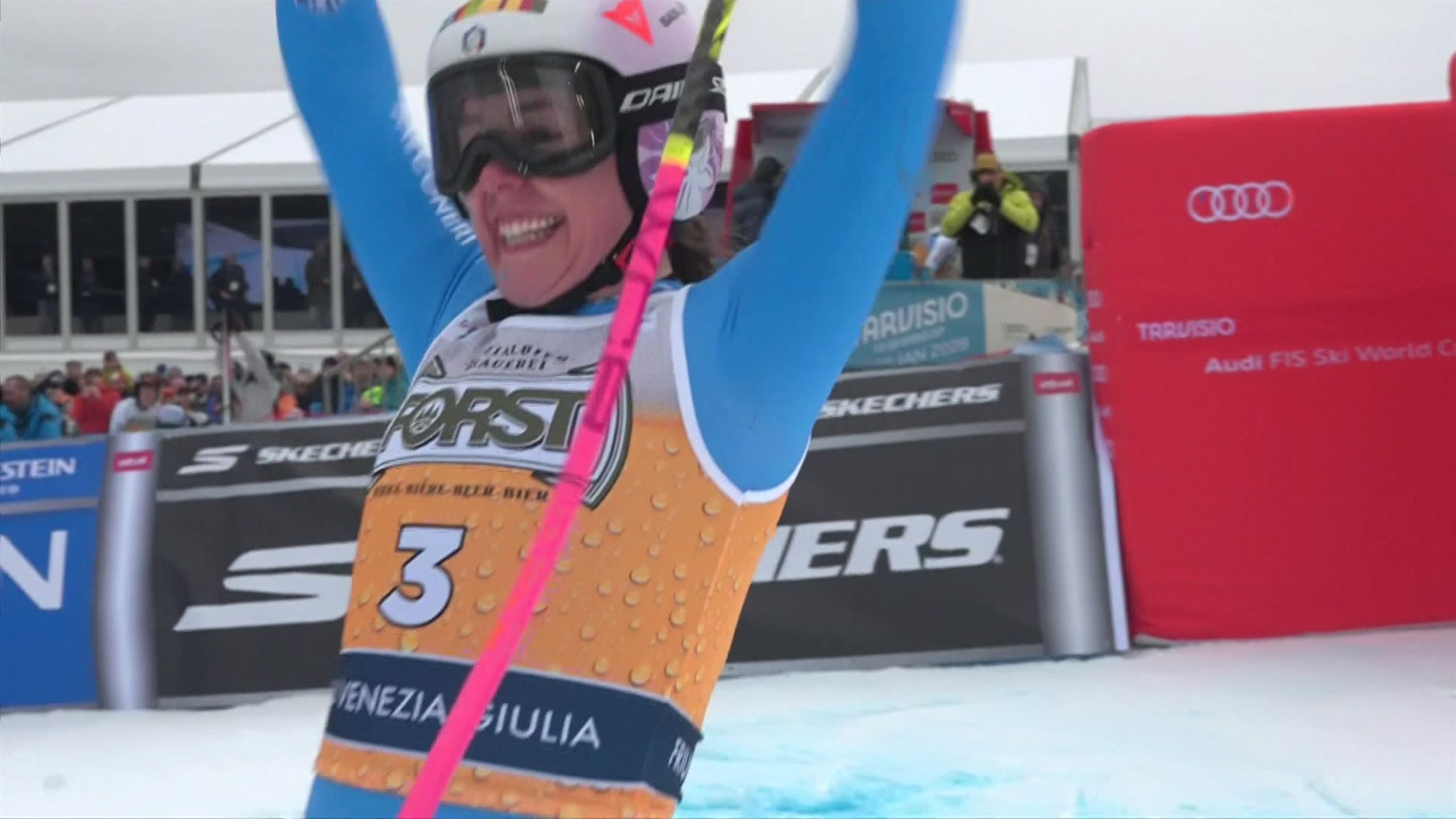 Eerste Wereldbeker-zege voor Nicol Delago - Bekijk haar Run of the Day ...