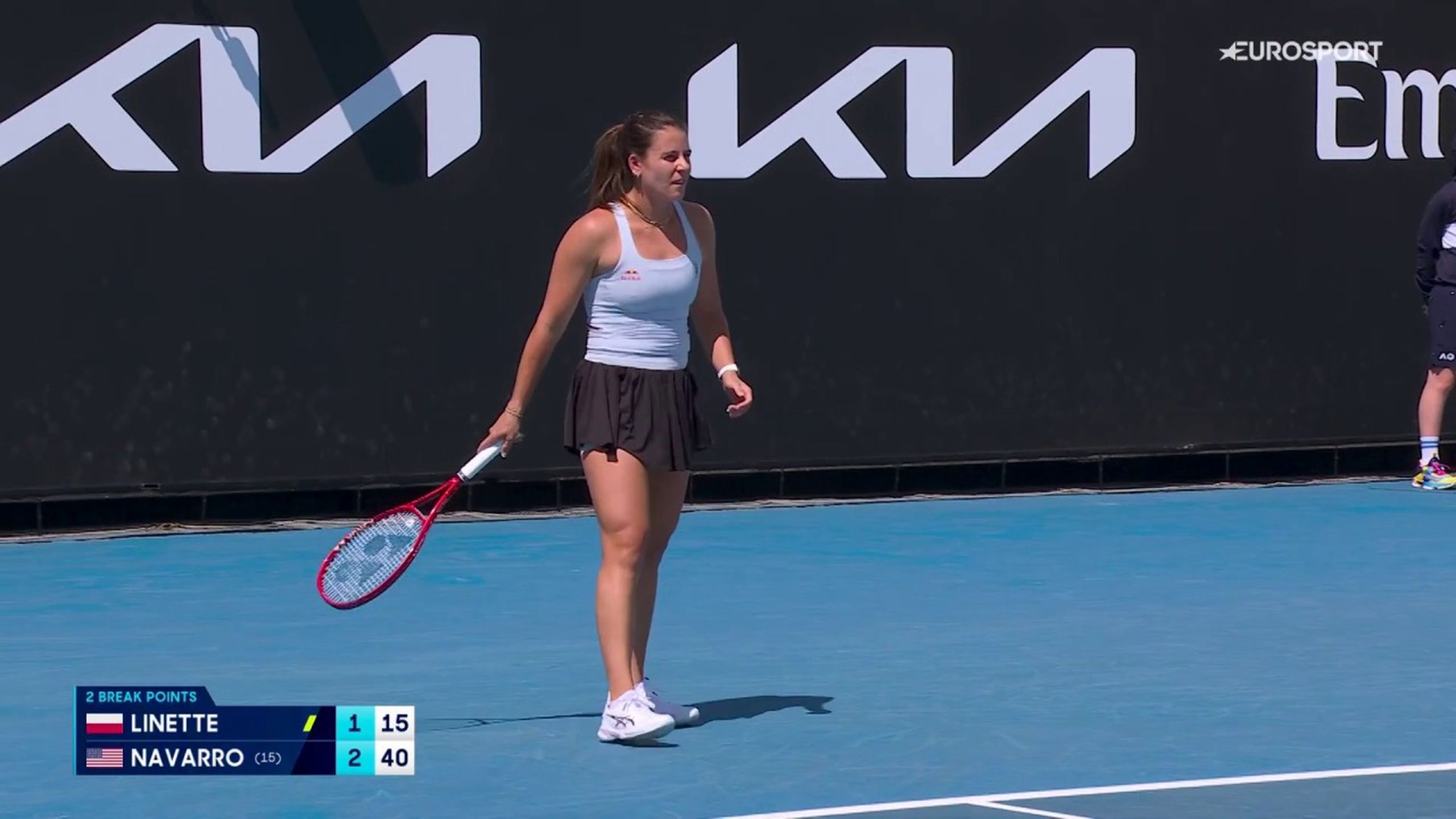 Emma Navarro przełamała Magdę Linettę na 3:1 w 1. secie – 1. runda ...