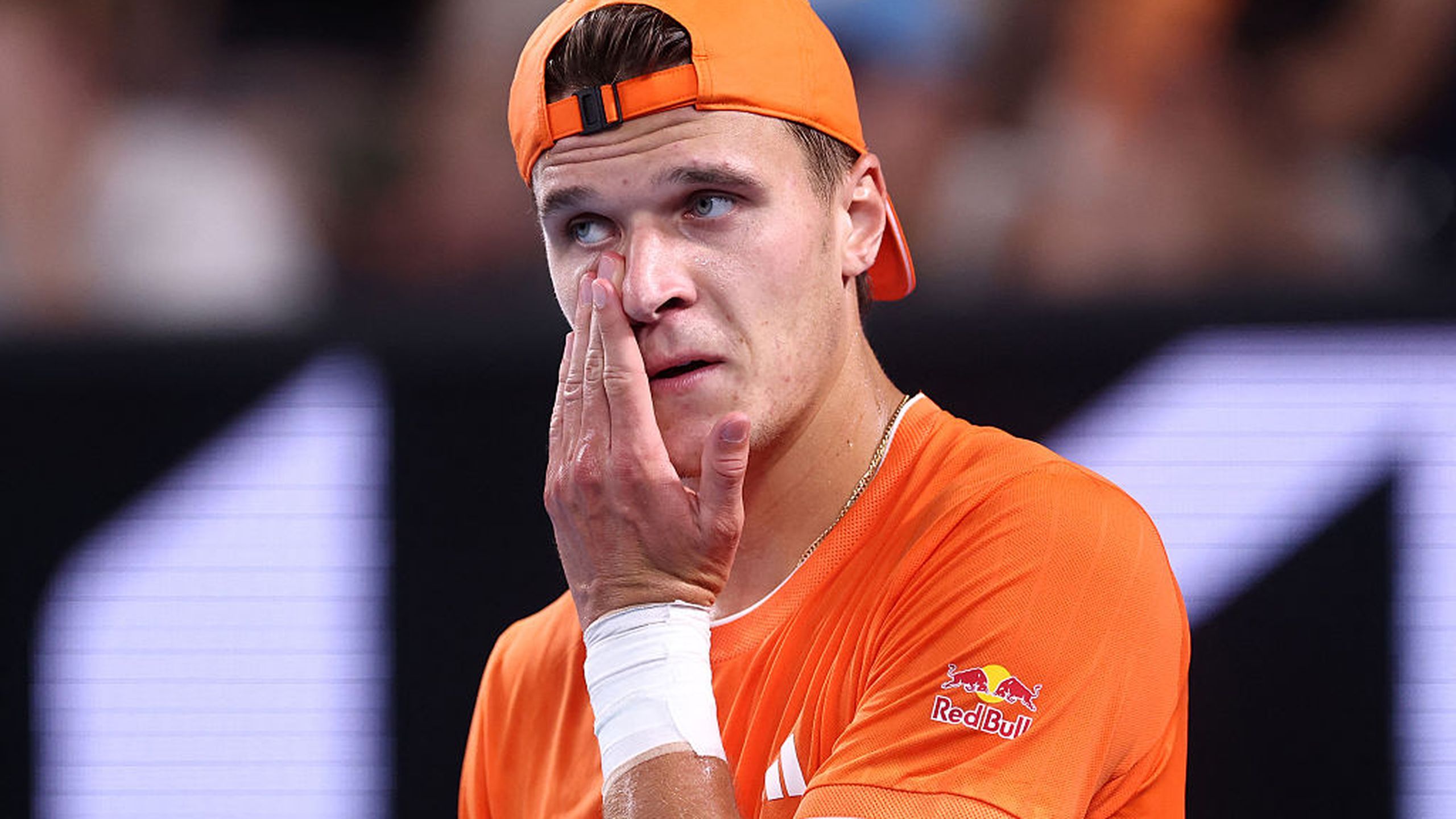 Mensik si ritira, Novak Djokovic ai quarti di finale dell'Australian ...