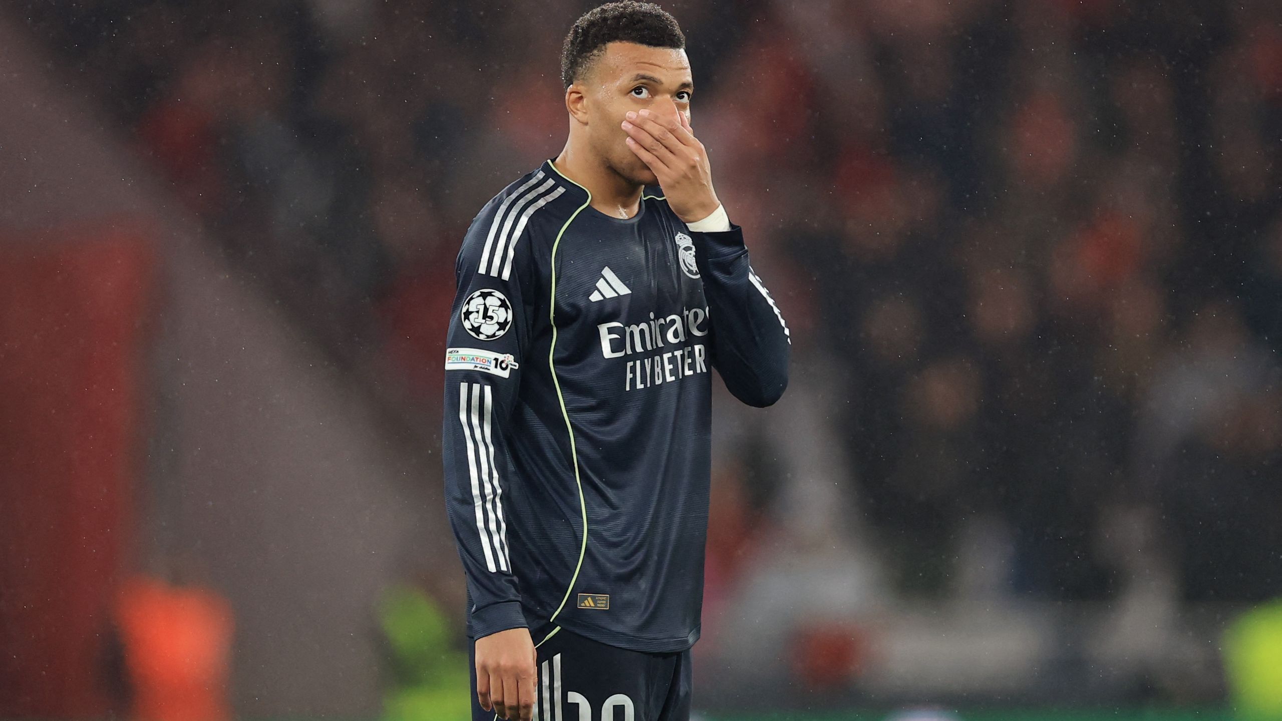 Ligue des champions: Mbappé tape du poing sur la table après la débâcle ...