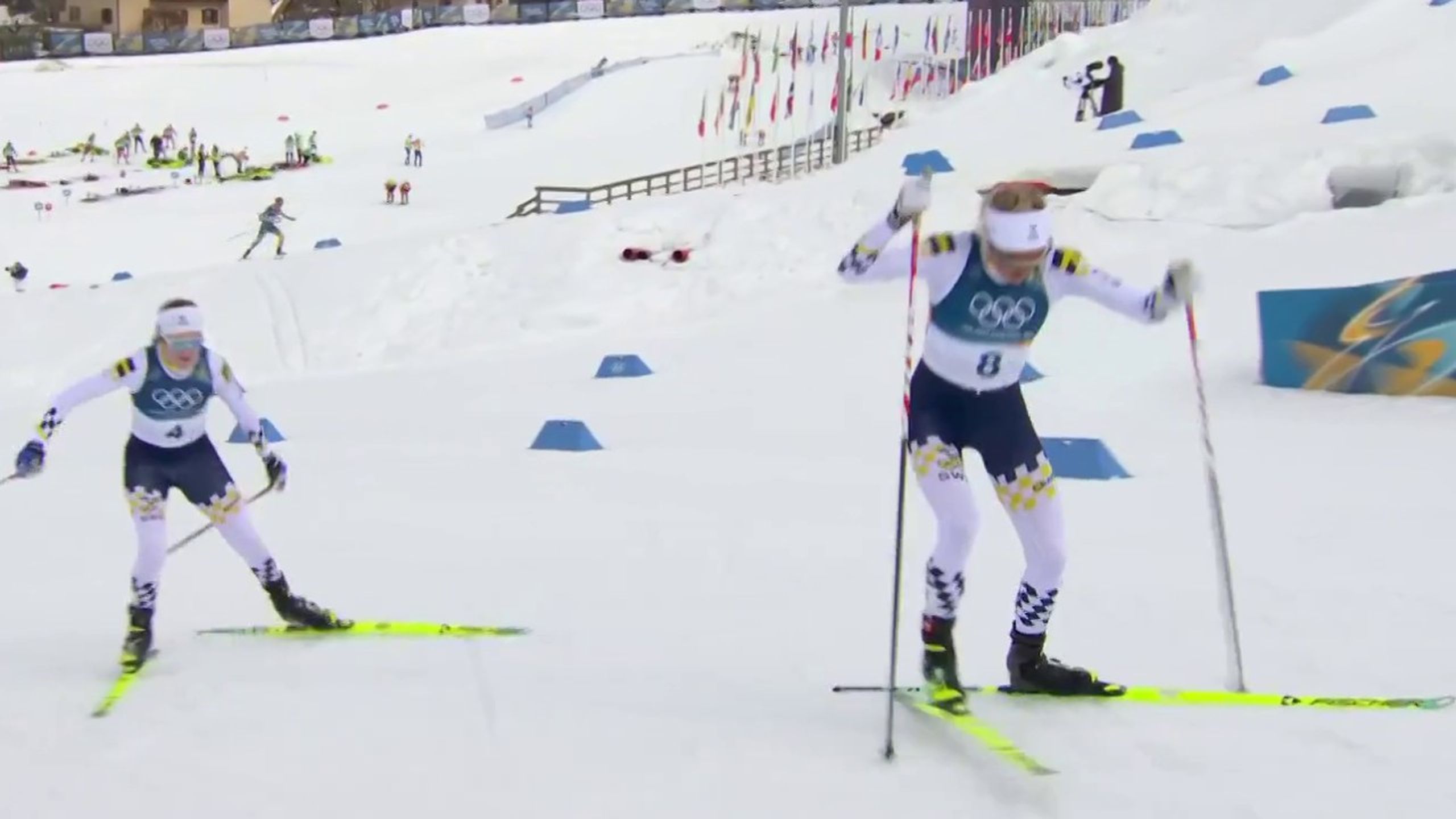 Olympia 2026 - Skilanglauf: Frida Karlsson setzt sich im Skiathlon von ...