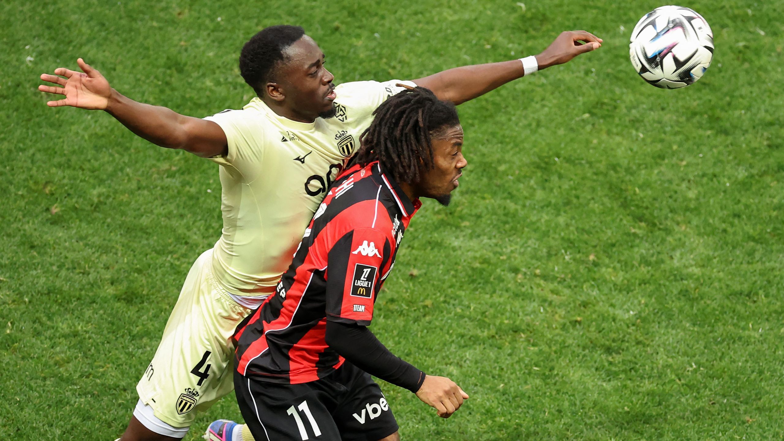 Ligue 1 - Coup dur pour l'OGC Nice : touché à la cheville, Elye Wahi ...
