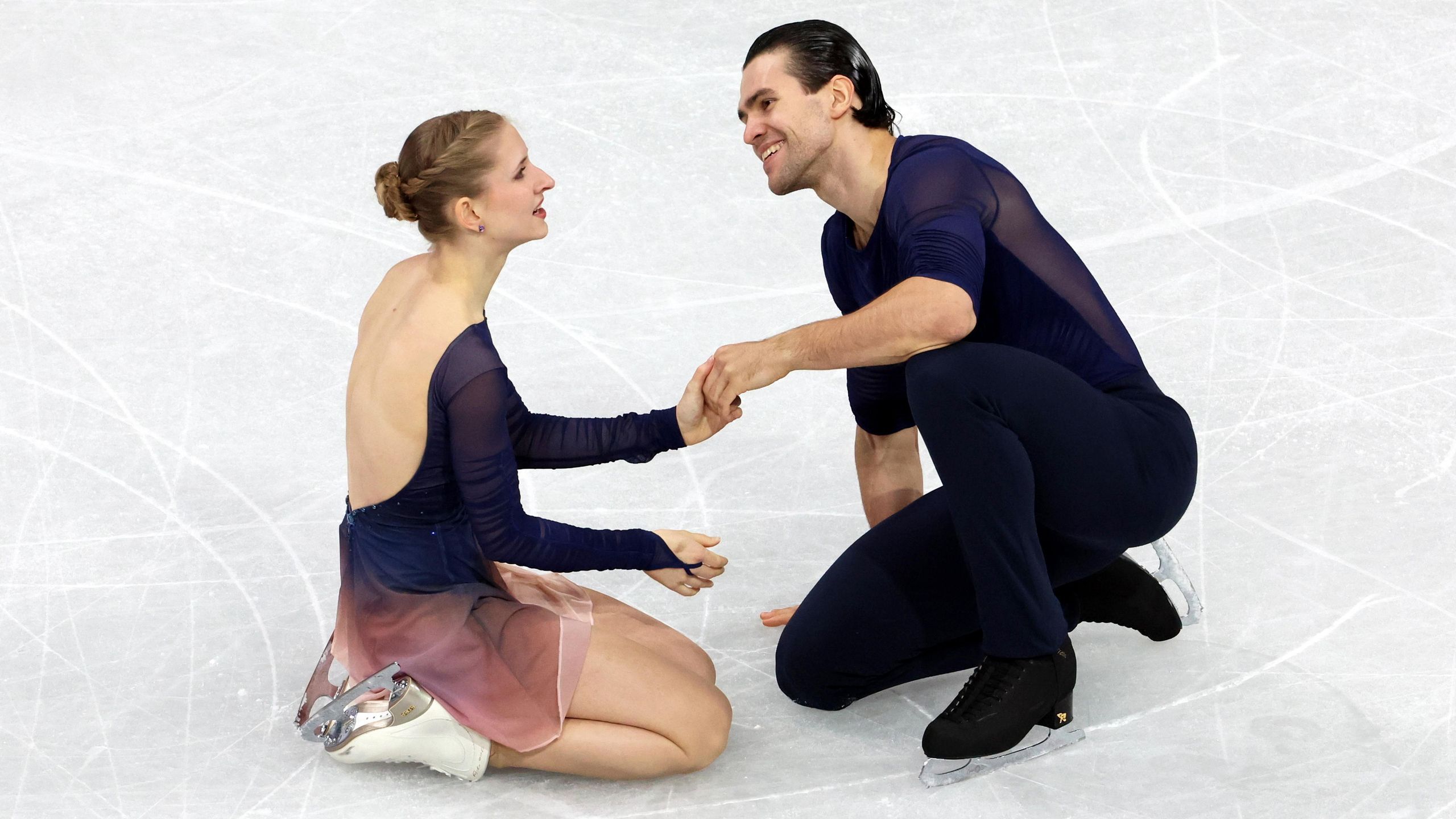 Olympia 2026 - Eiskunstlauf: Minerva-Fabienne Hase und Nikita Volodin ...