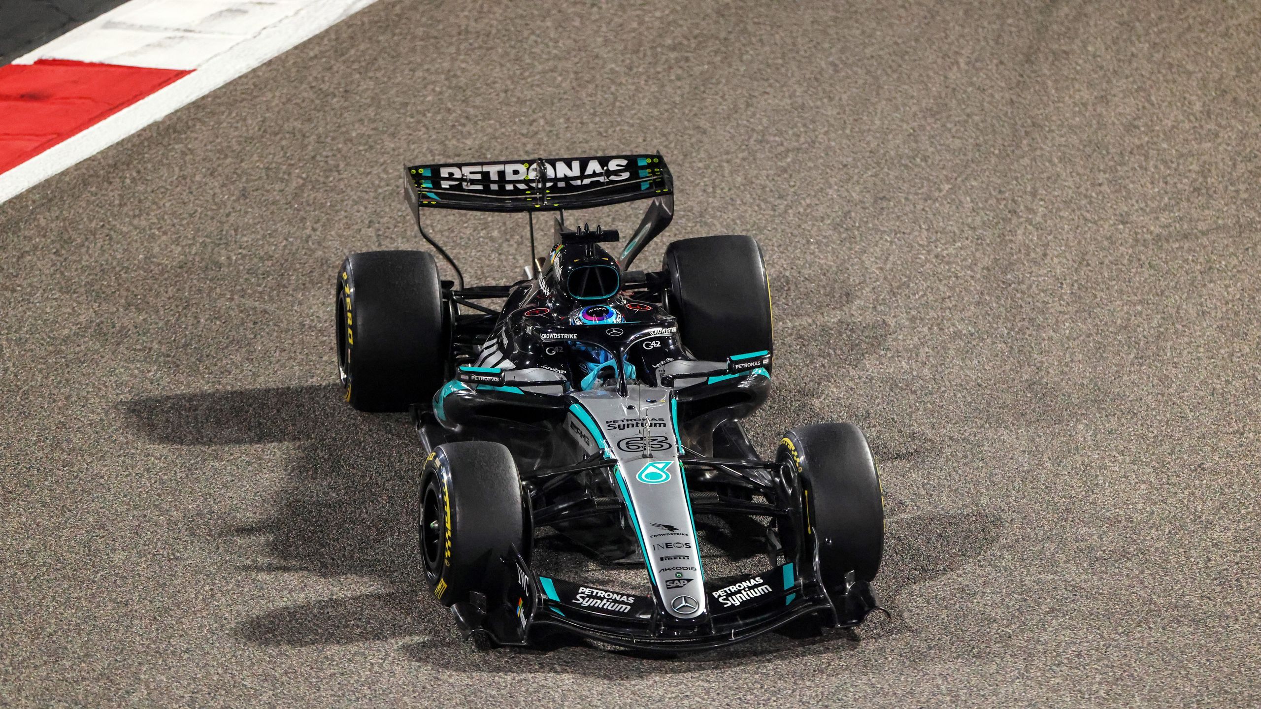 Test in Bahrain, Day-1: la Mercedes di George Russell vola sia sul giro ...