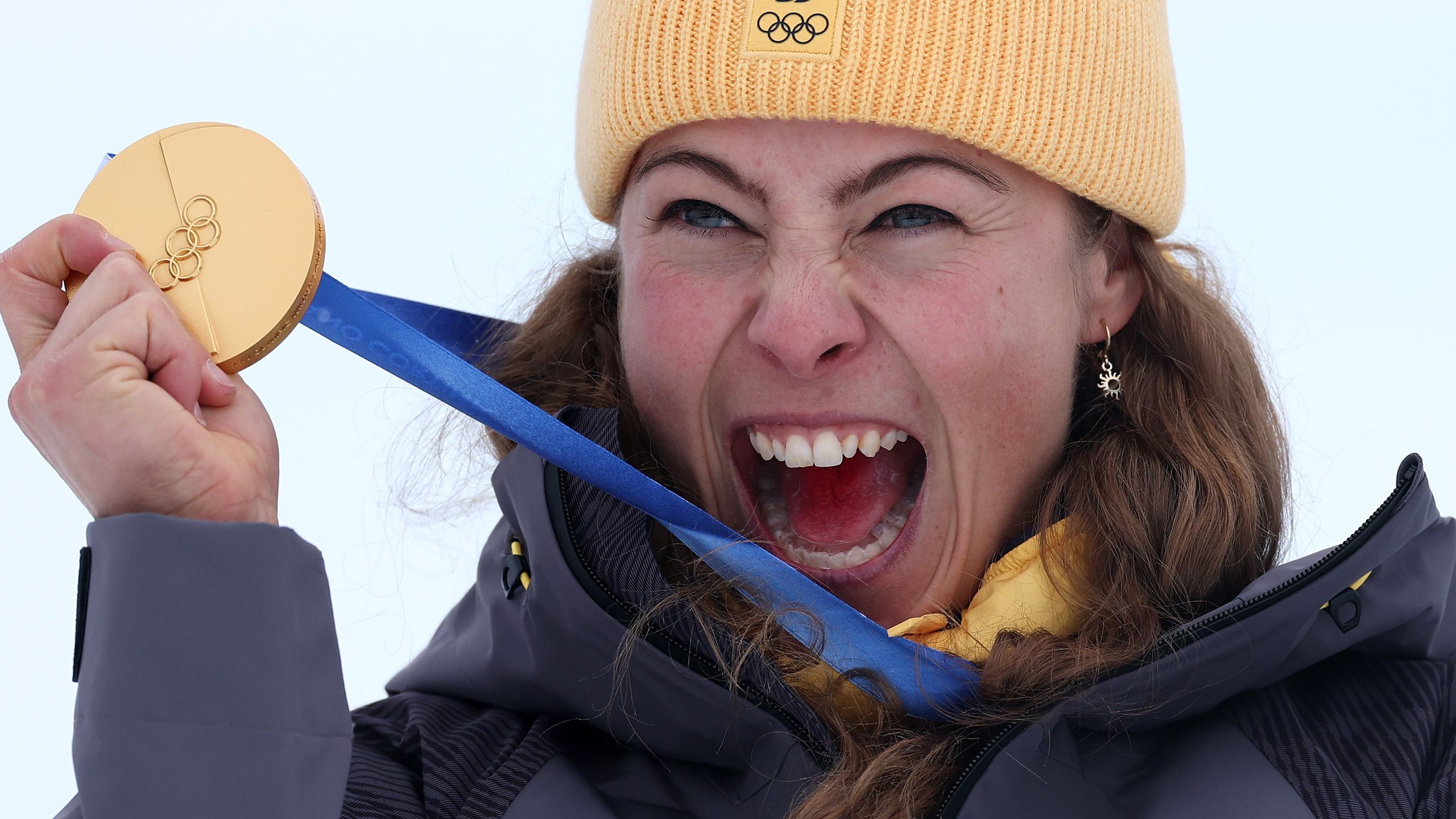 Olympia 2026 - Daniela Maier wird überlegen Olympiasiegerin im Skicross ...