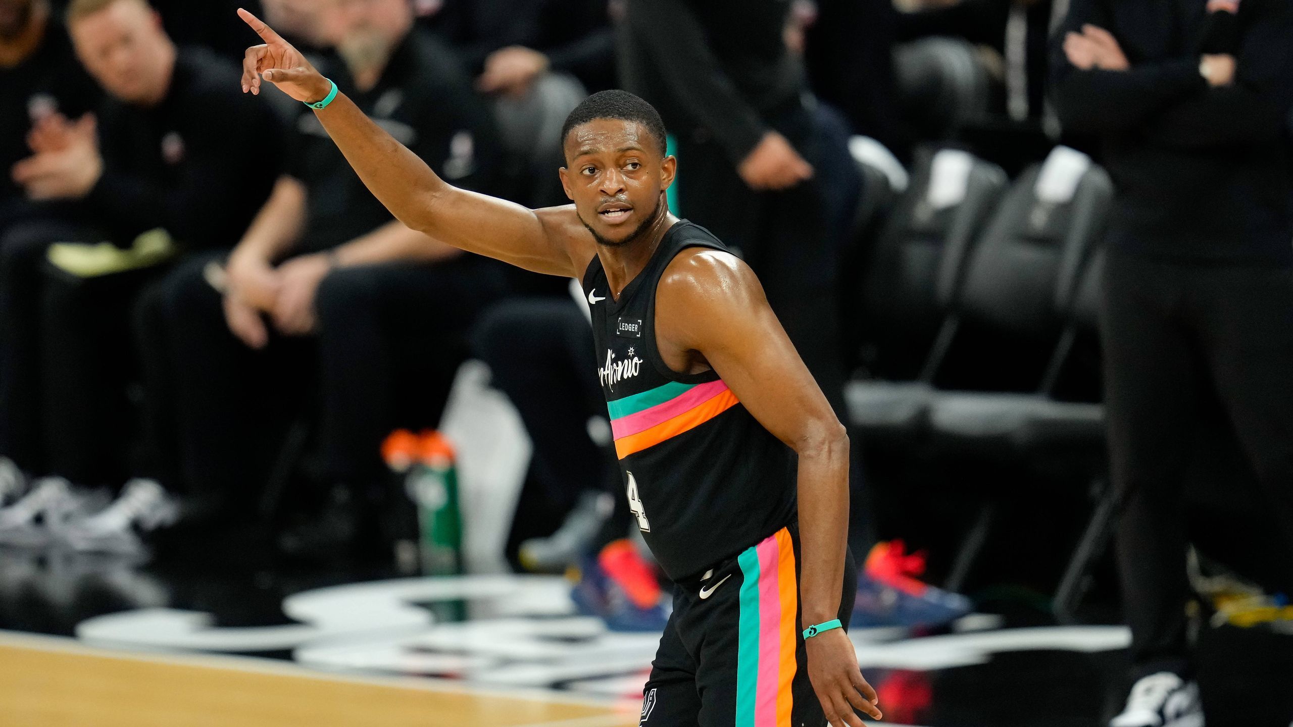 Doar trei echipe pot câștiga titlul în NBA, conform regulii lui Phil ...