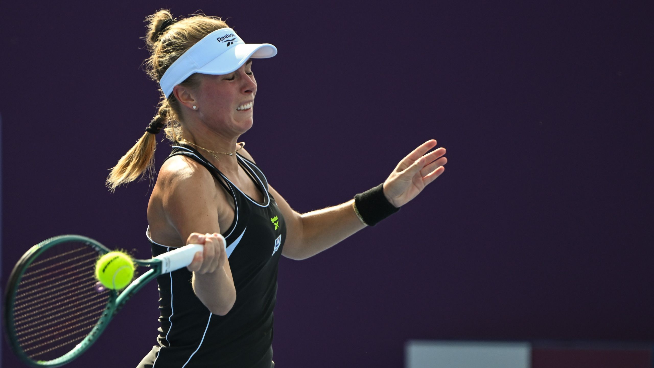 Magdalena Fręch awansowała do półfinału turnieju WTA 500 Merida. W ...