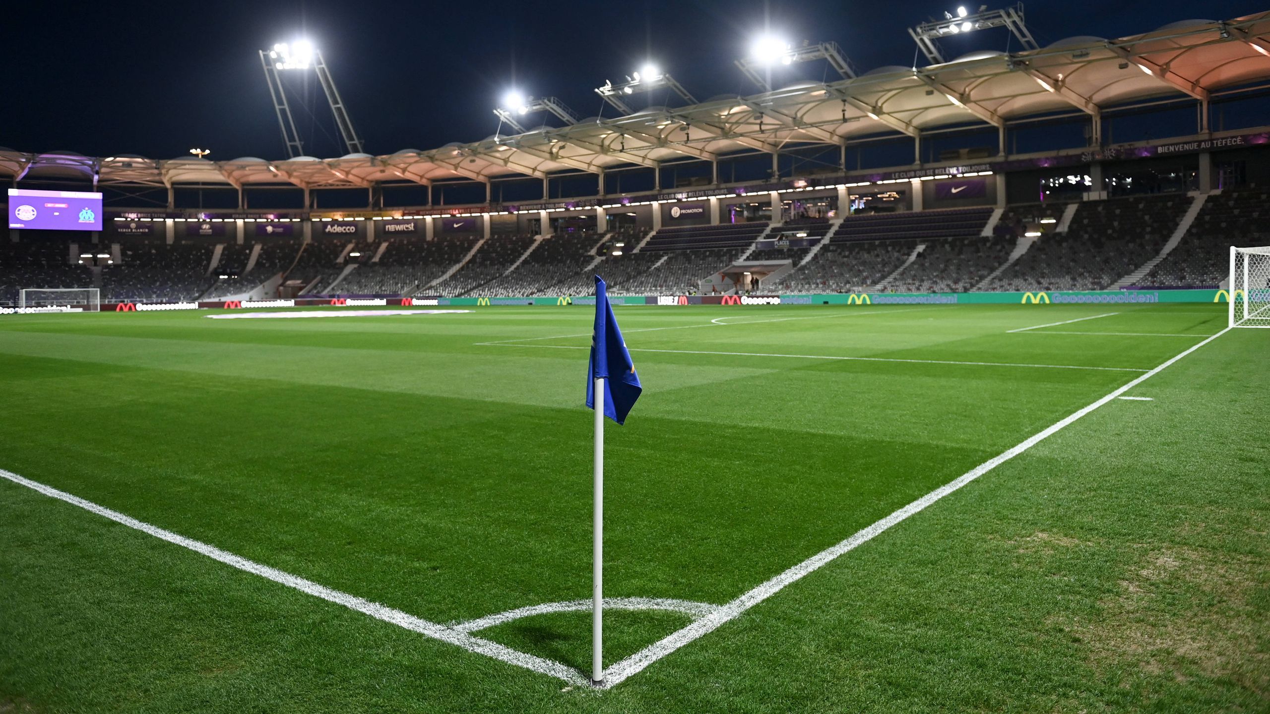 Ligue 1 - 25e journée : Pendant Toulouse-OM, les supporters marseillais ...