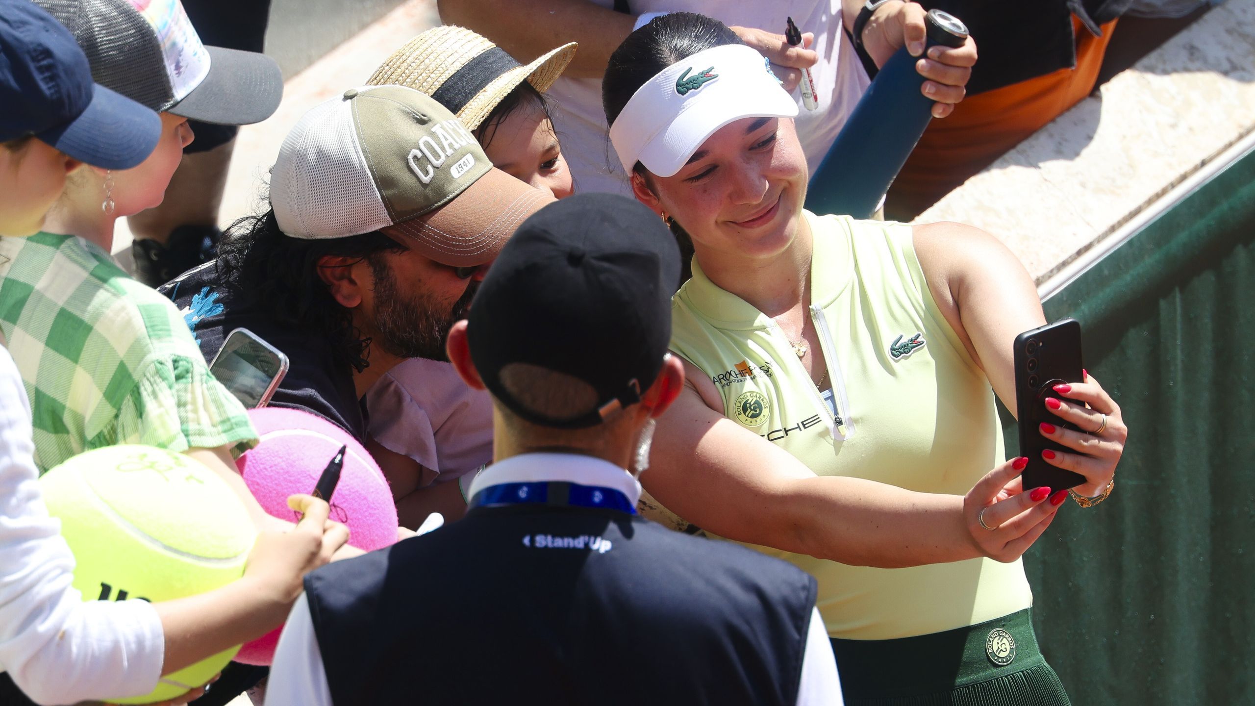 French Open 2026 - Eva Lys über ihre Freundschaften mit Spielerinnen ...