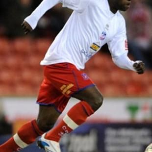 Moses pens new deal - Eurosport