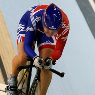 James continues to impress at track cycling Worlds - Eurosport
